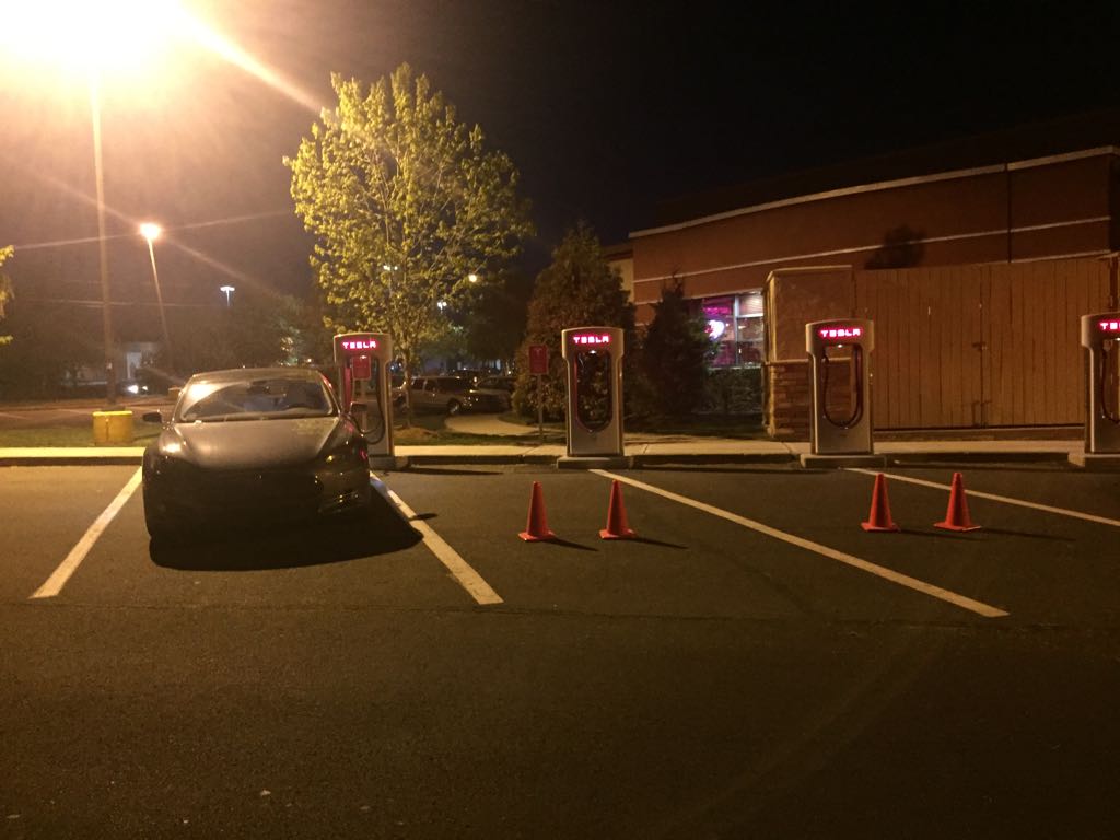 Corbins Corner Shopping Center | West Hartford, CT | EV Station