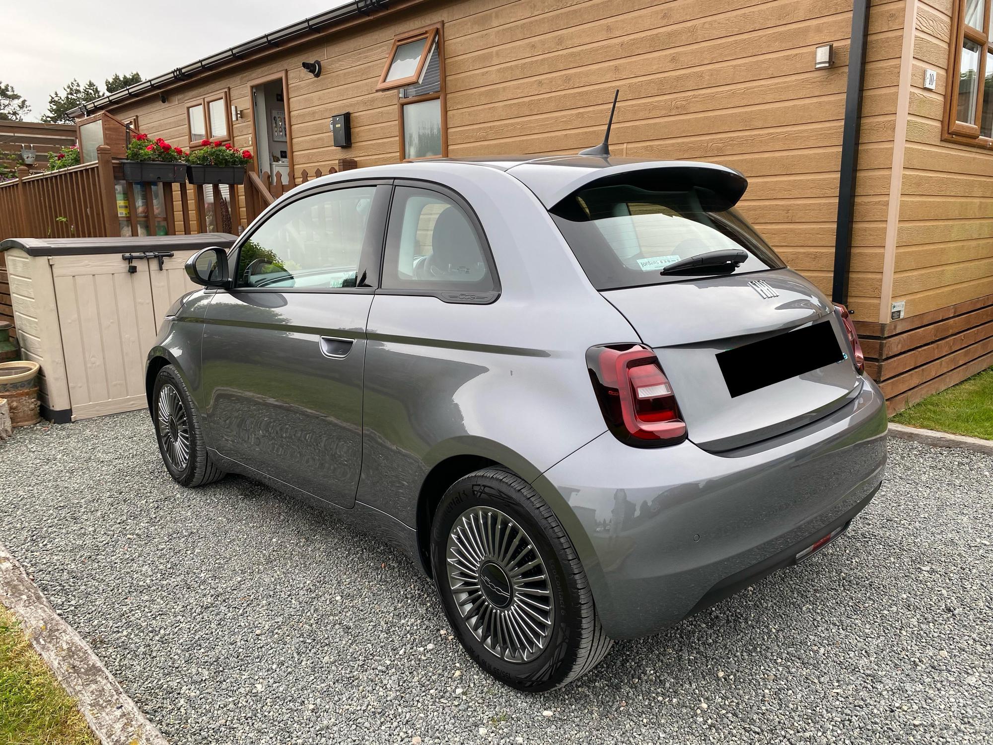 Hoseasons Raywell Hall Country Park Lodges | Raywell, England | EV Station