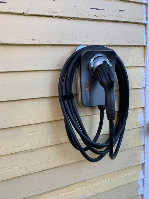 Inn Victoria | Chester, VT | EV Station