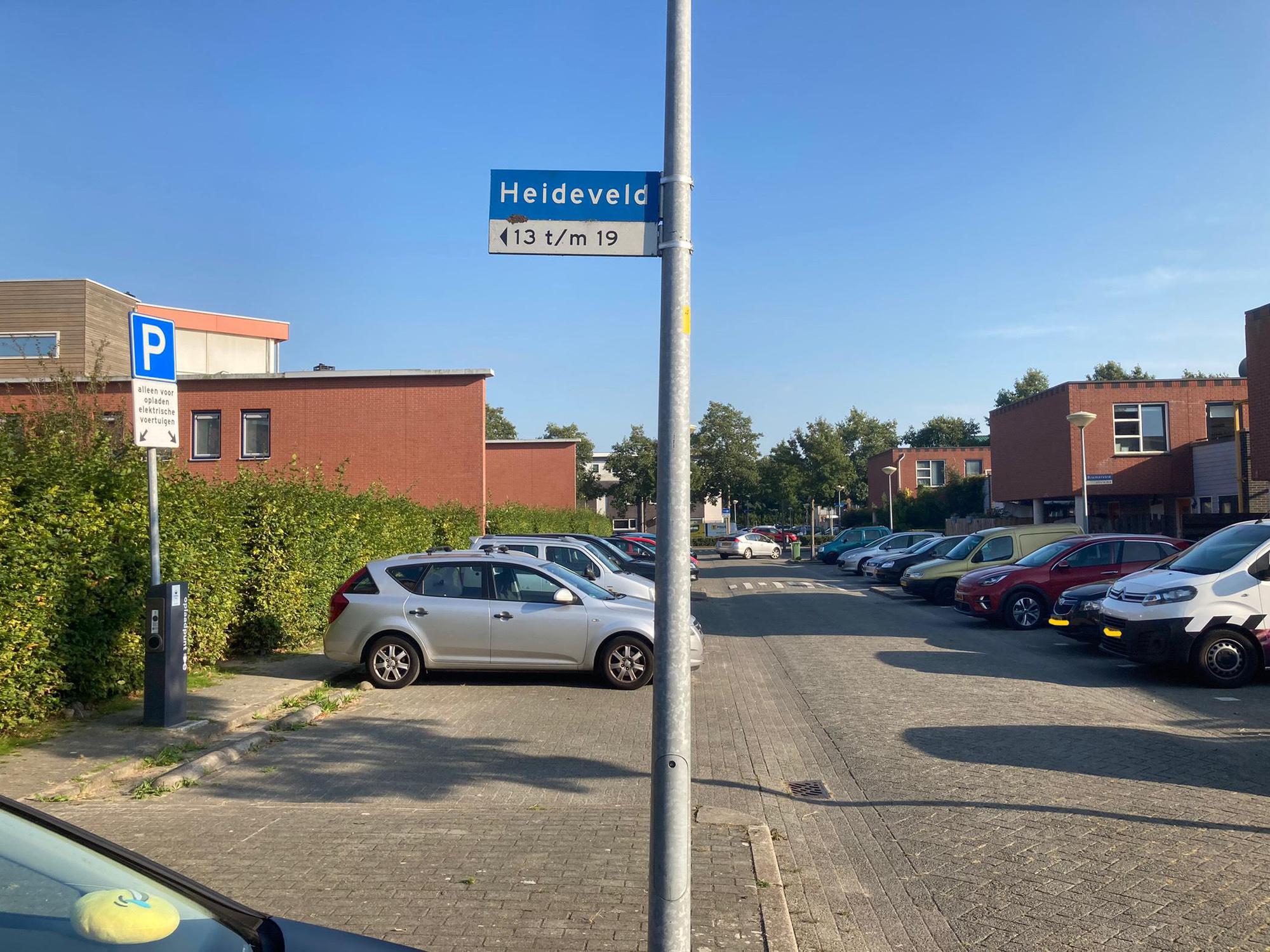 Heideveld 22 | Nieuw-Vennep, NH | EV Station