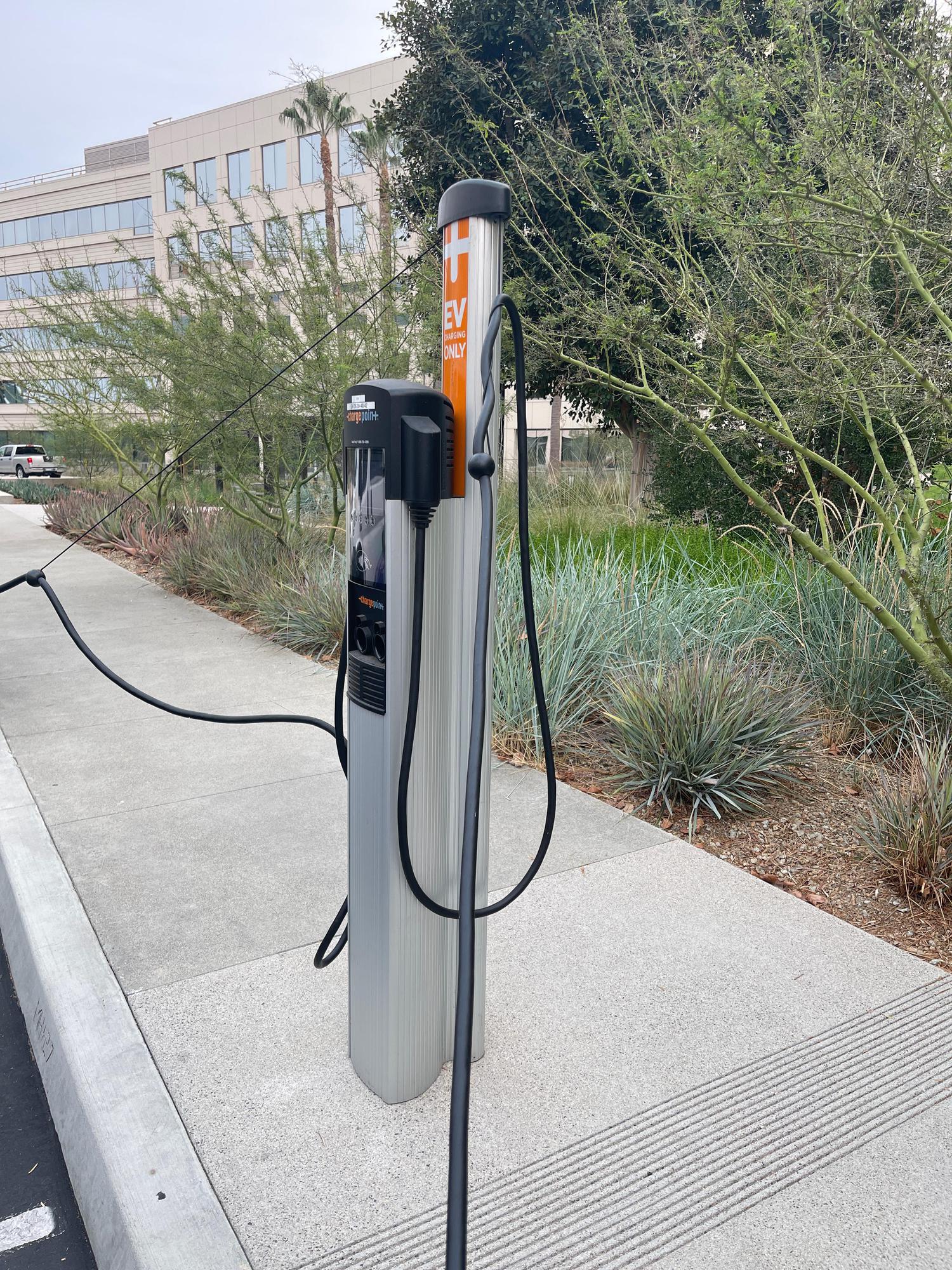 Intersect - Building B1/B2/C | Irvine, CA | EV Station