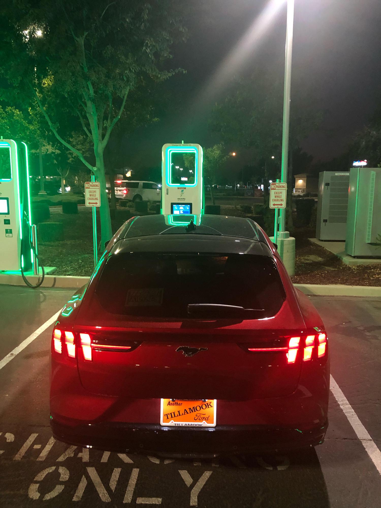 Stonecreek Plaza - Target | Los Banos, CA | EV Station