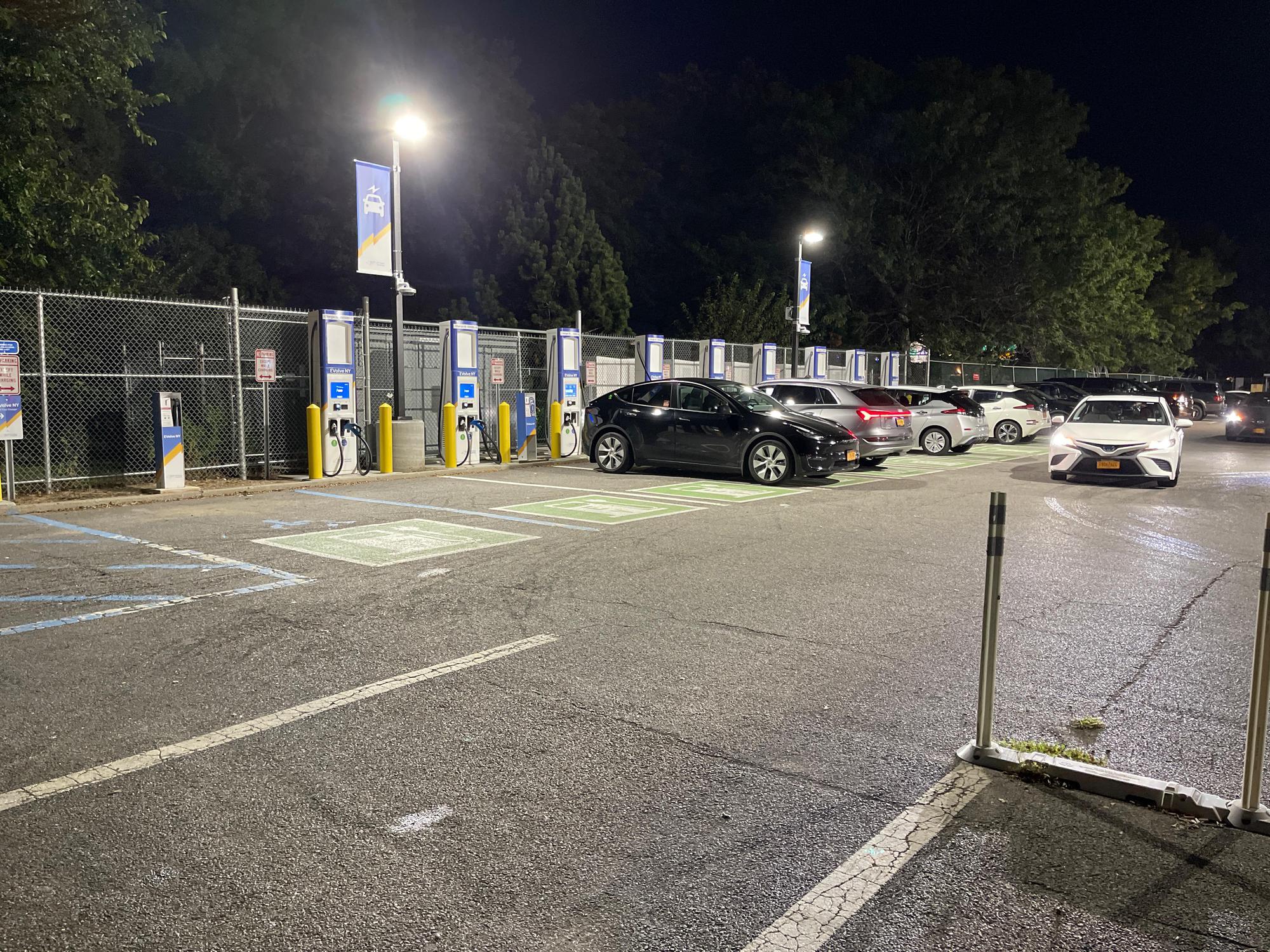 JFK Airport - Cell Phone Lot West | New York, NY | EV Station