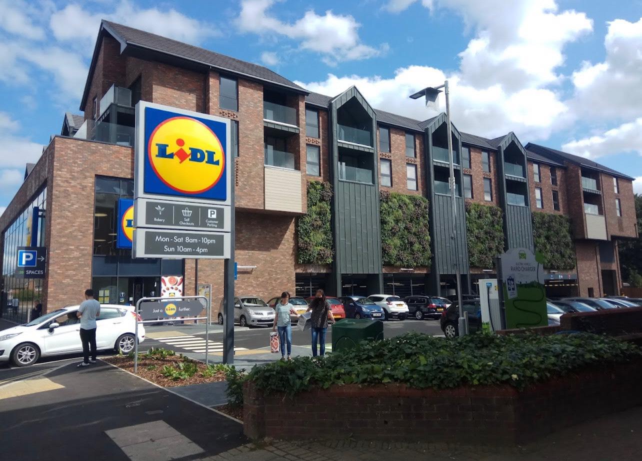 Lidl Epsom | The Odeon, Epsom KT17 4RA, UK | EV Station