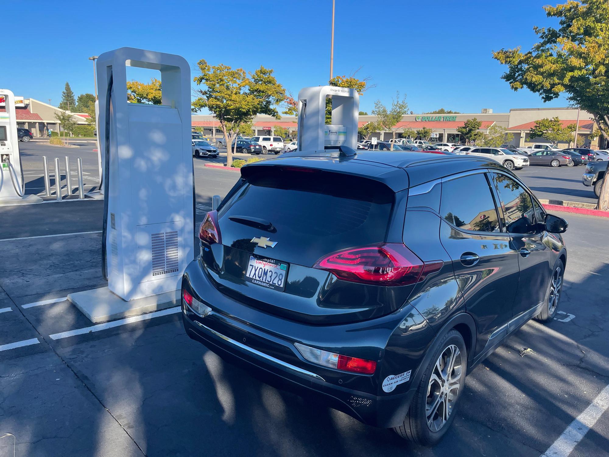 Safeway Anderson | Anderson, CA | EV Station