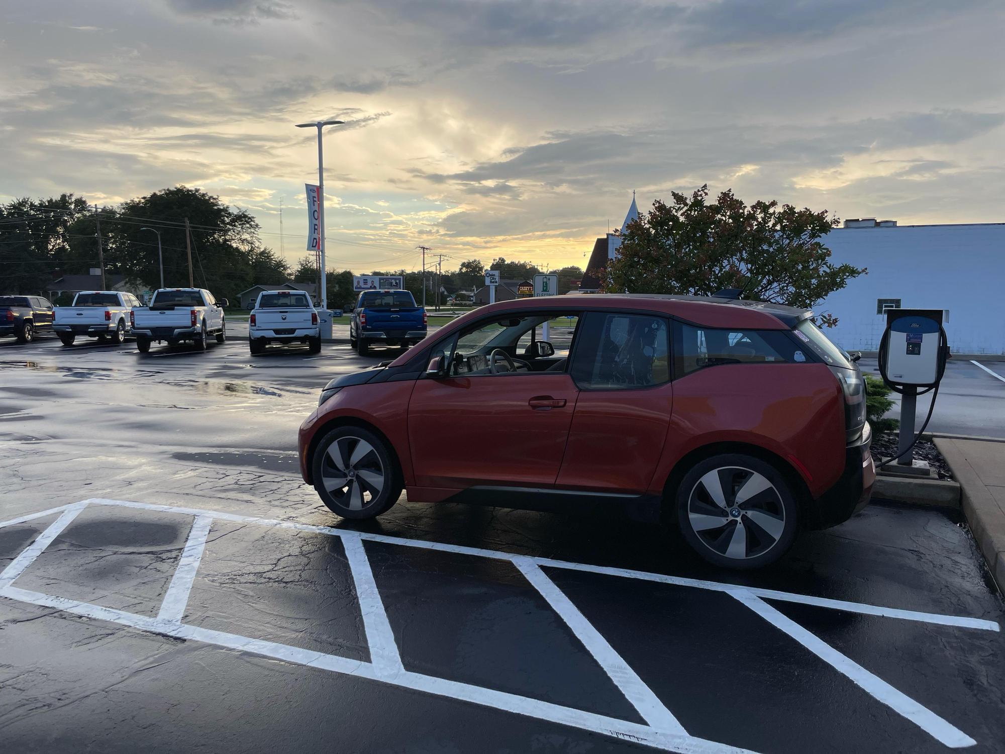 Oliver Ford | Plymouth, IN | EV Station