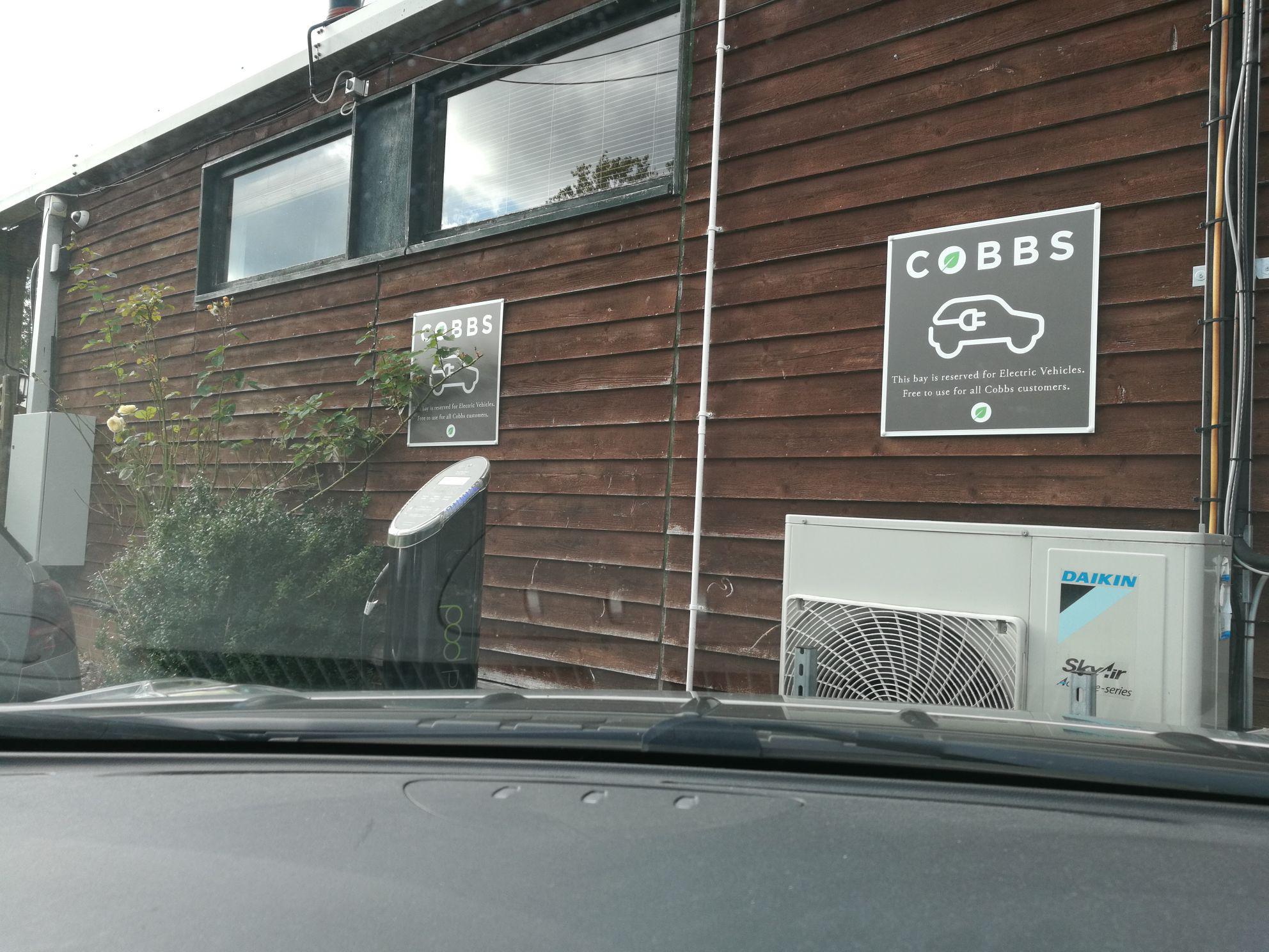 Cobbs Farm Shop & Kitchen (1) | Bath Rd, Hungerford, Berkshire, RG17 ...