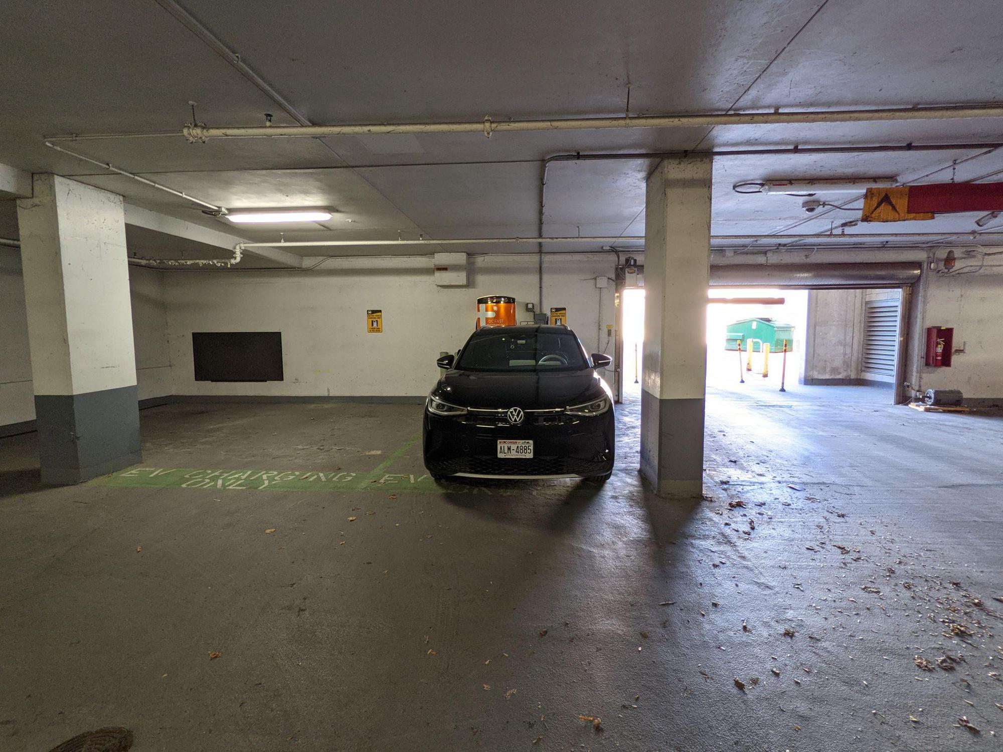 UWM - EMS Garage | Milwaukee, WI | EV Station