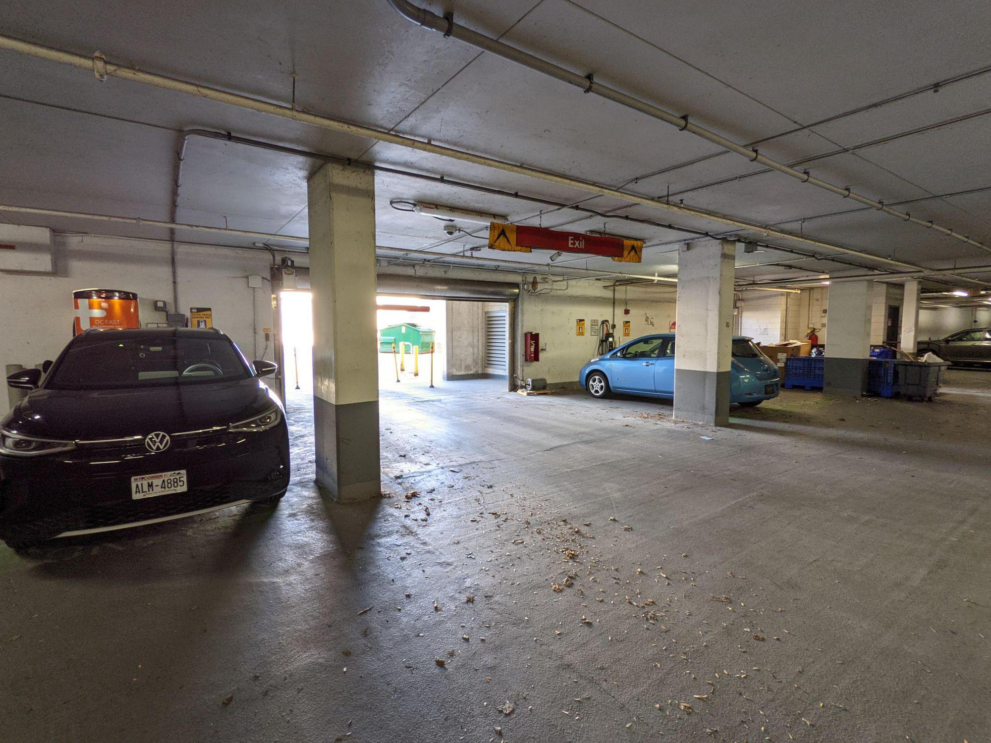 UWM - EMS Garage | Milwaukee, WI | EV Station