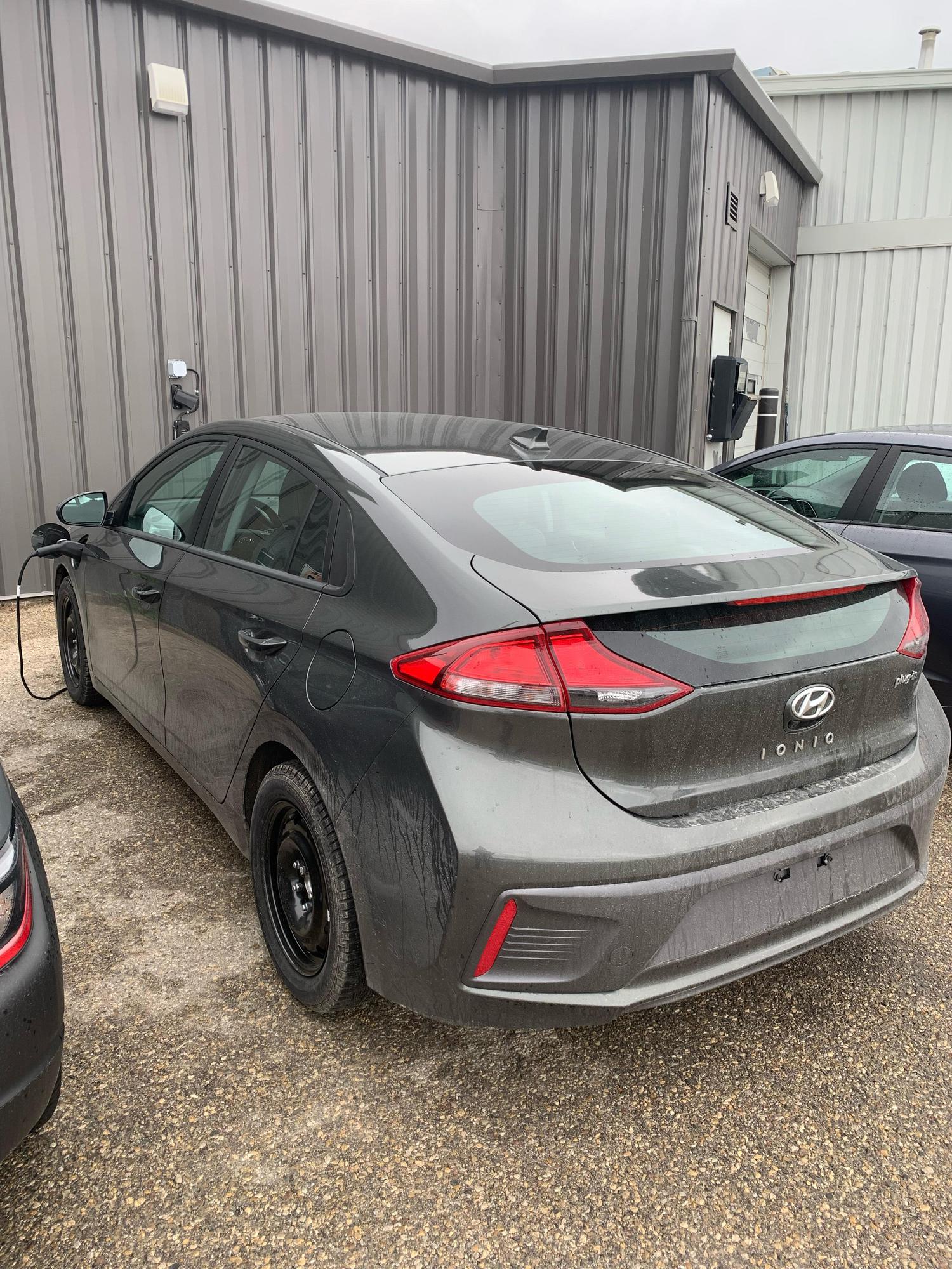 Winnipeg Hyundai | Winnipeg, MB | EV Station