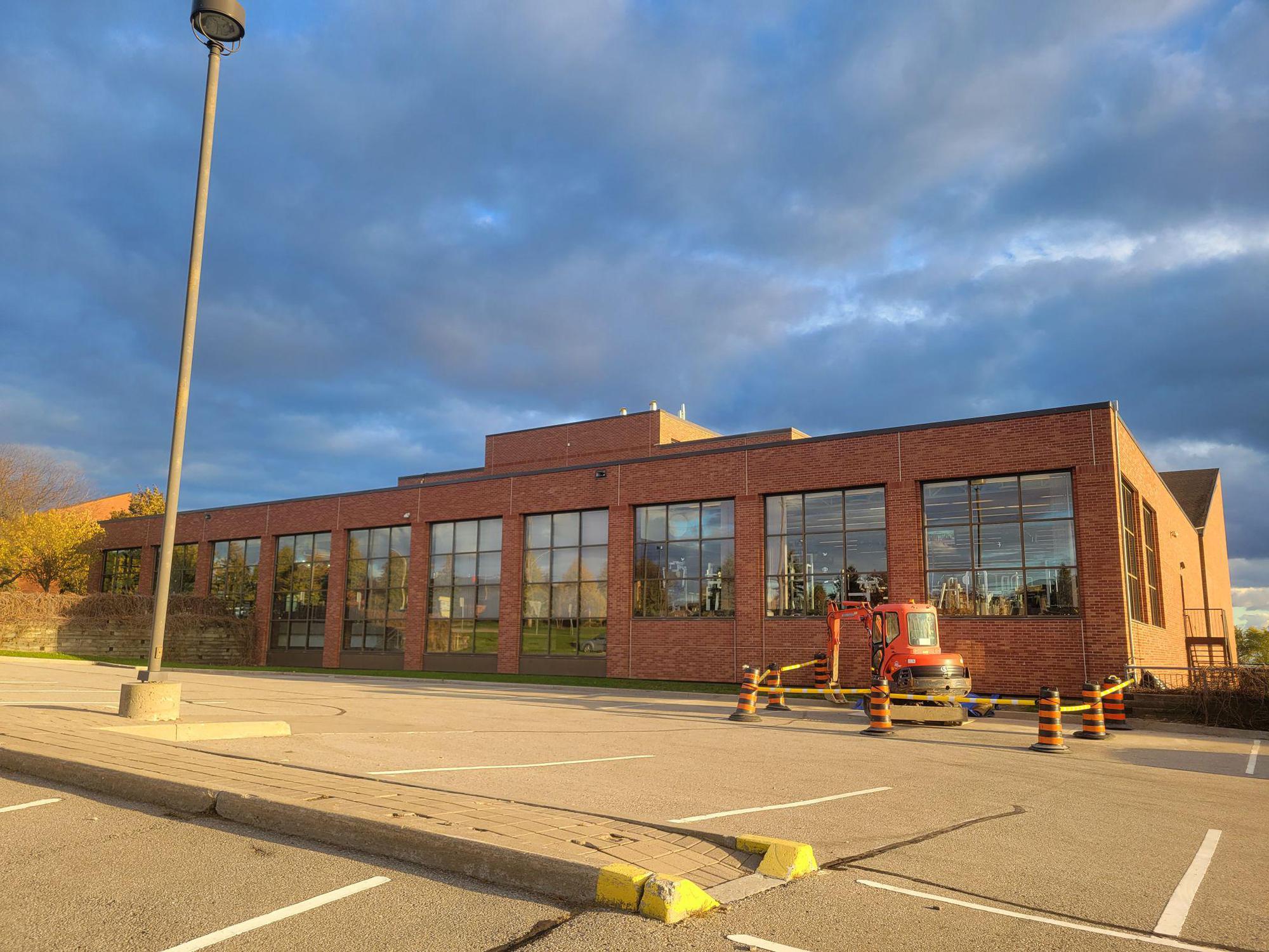 Whitby Civic Recreation Complex | Whitby, ON | EV Station