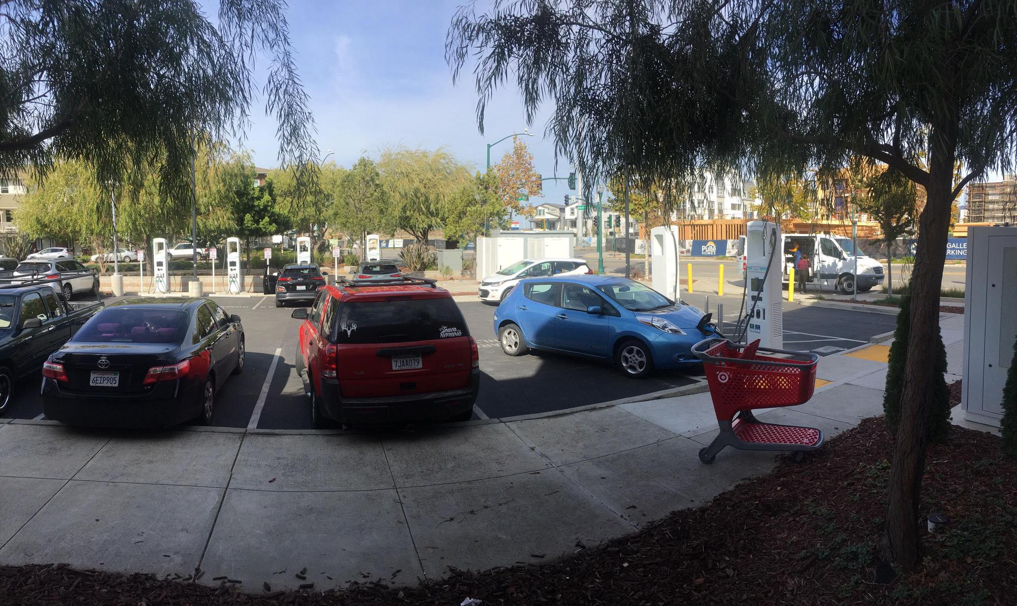 Target | Alameda, CA | EV Station
