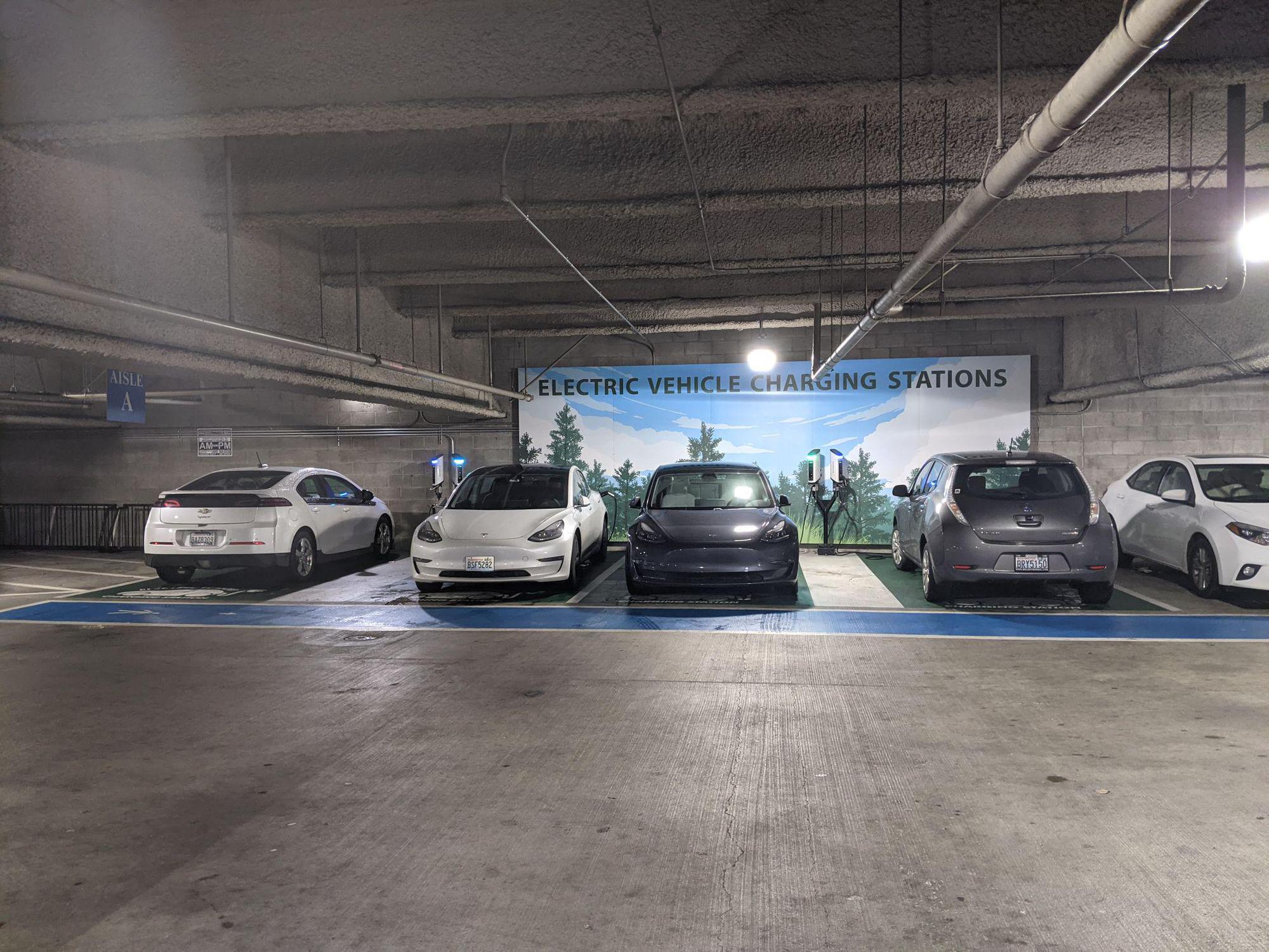 Washington State Convention Center Parking Garage | Seattle, WA | EV ...