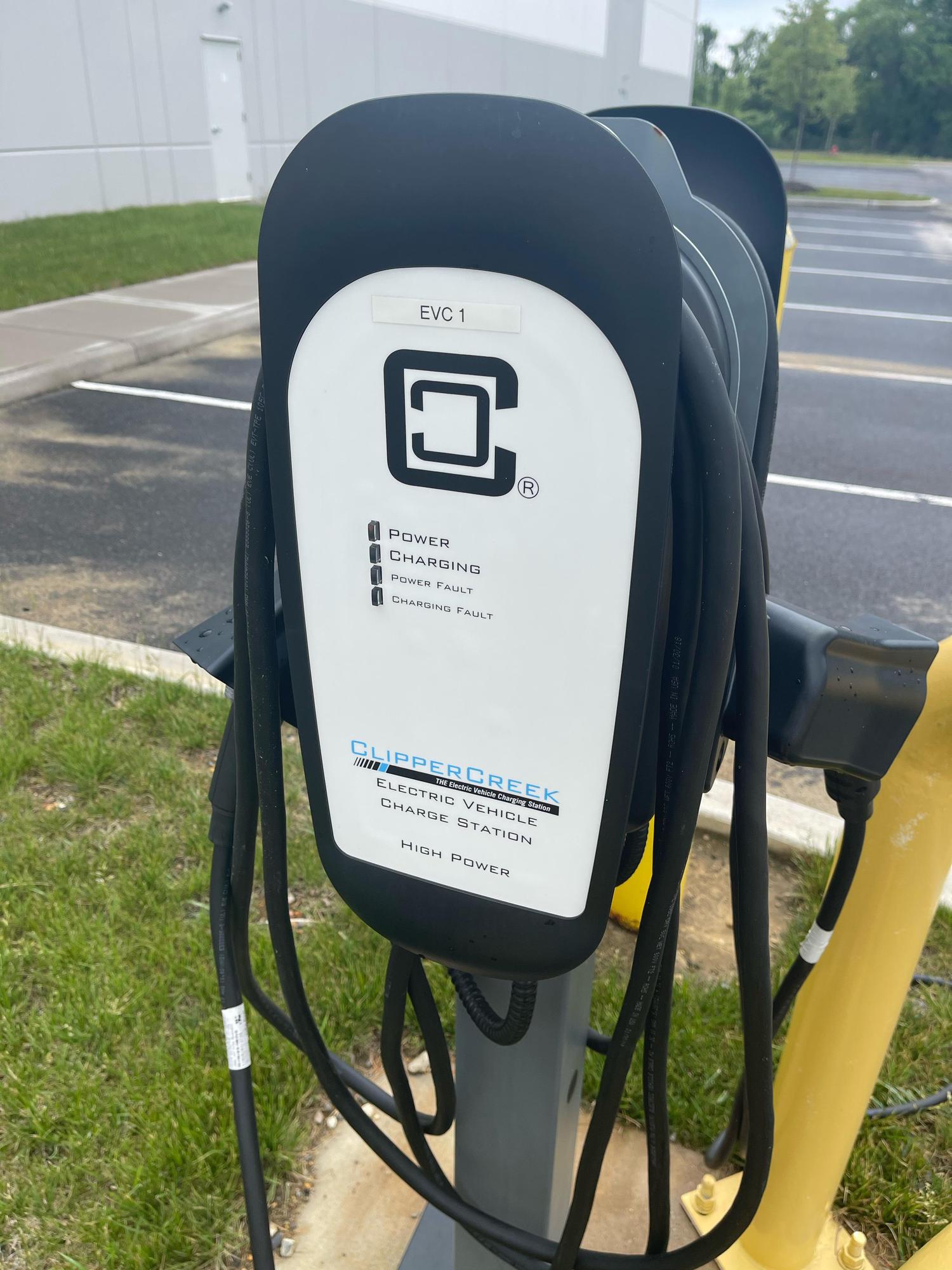 Prologis Warehouse | Fieldsboro, NJ | EV Station