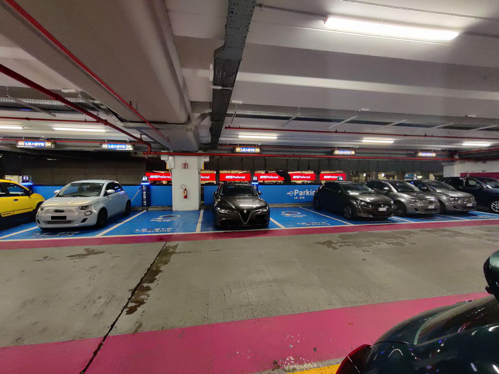 Leasys Go Exclusive Charger | Malpensa Aeroporto T1, 21010 Ferno VA ...