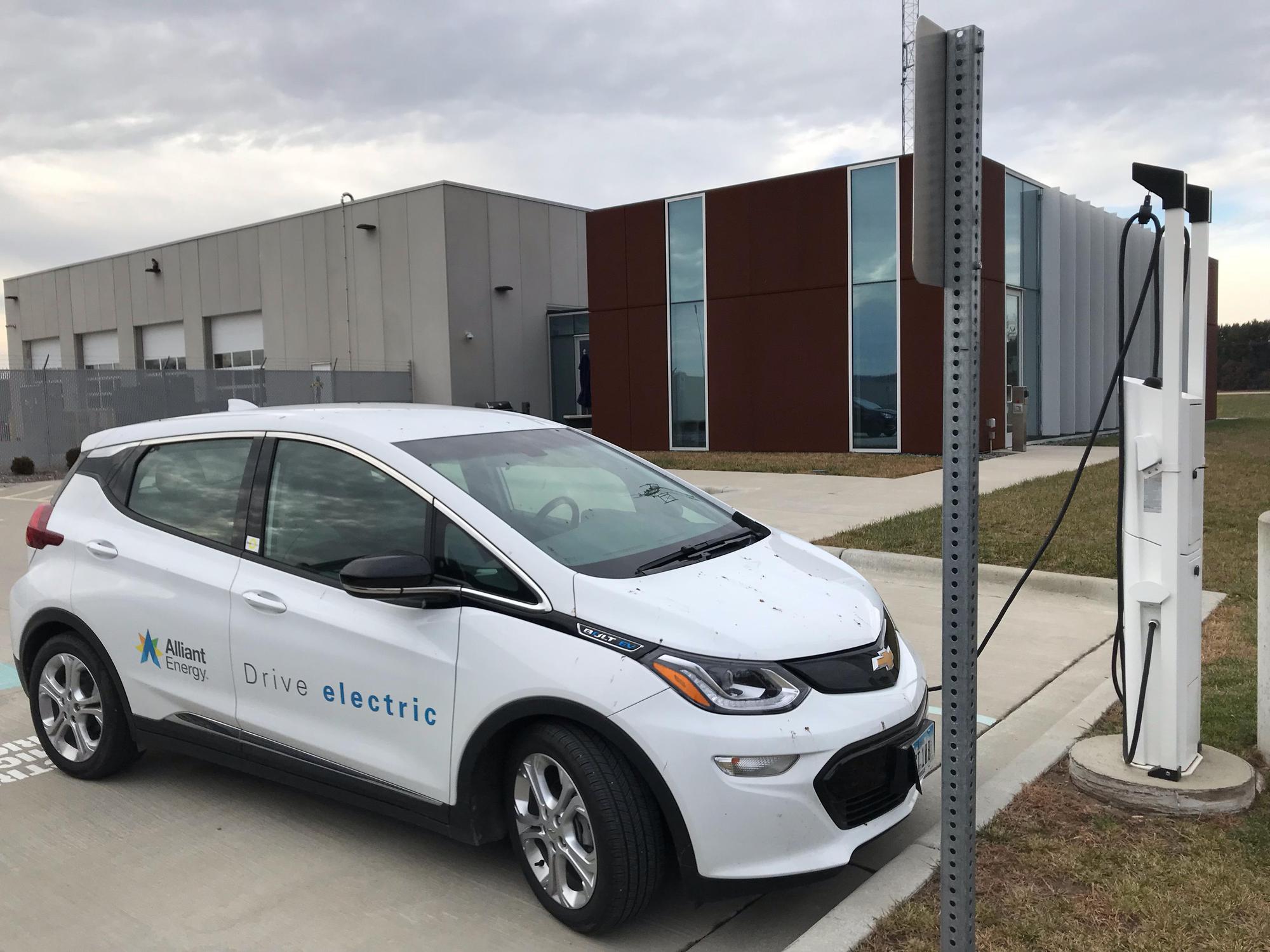 Alliant Energy | Spring Green, WI | EV Station