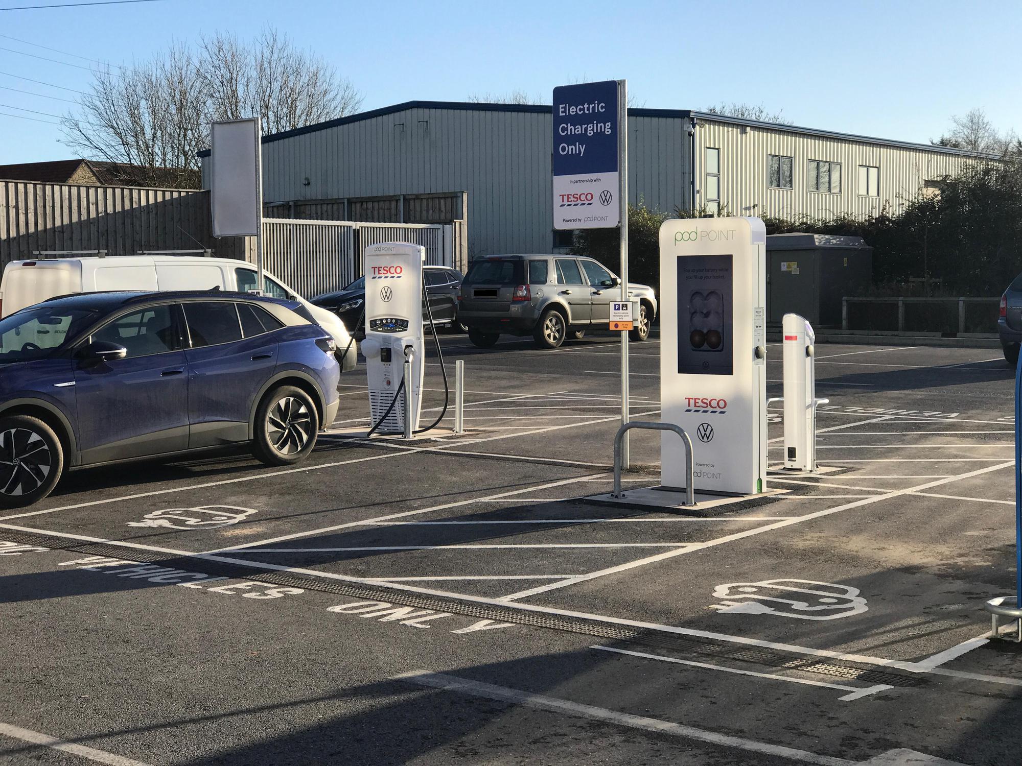Tesco Superstore Calne | Beversbrook Rd, Calne, SN11 9FQ, United ...