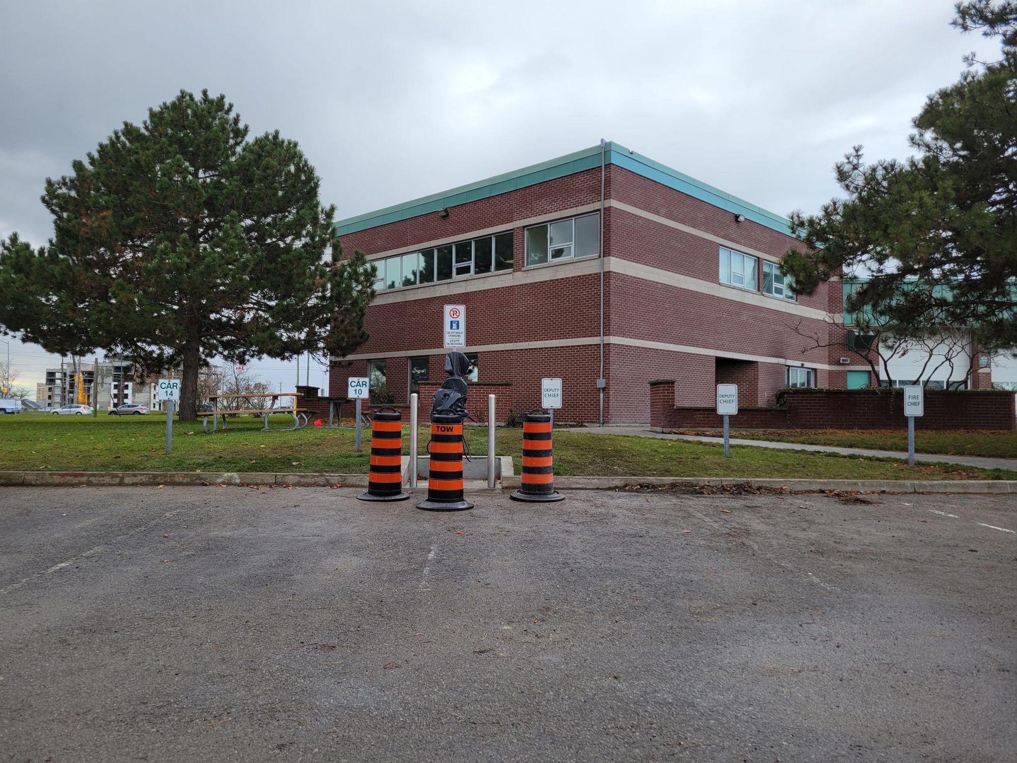 Whitby Fire Headquarters | Whitby, ON | EV Station
