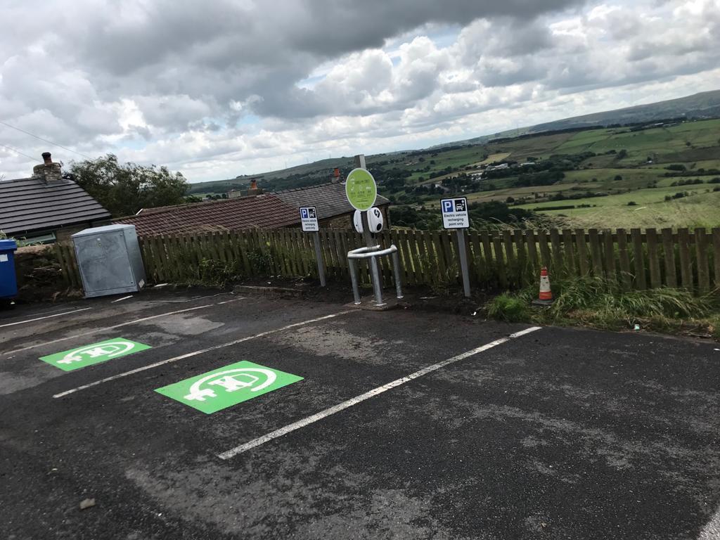 The Dog Inn Belthorn | Belthorn, England | EV Station