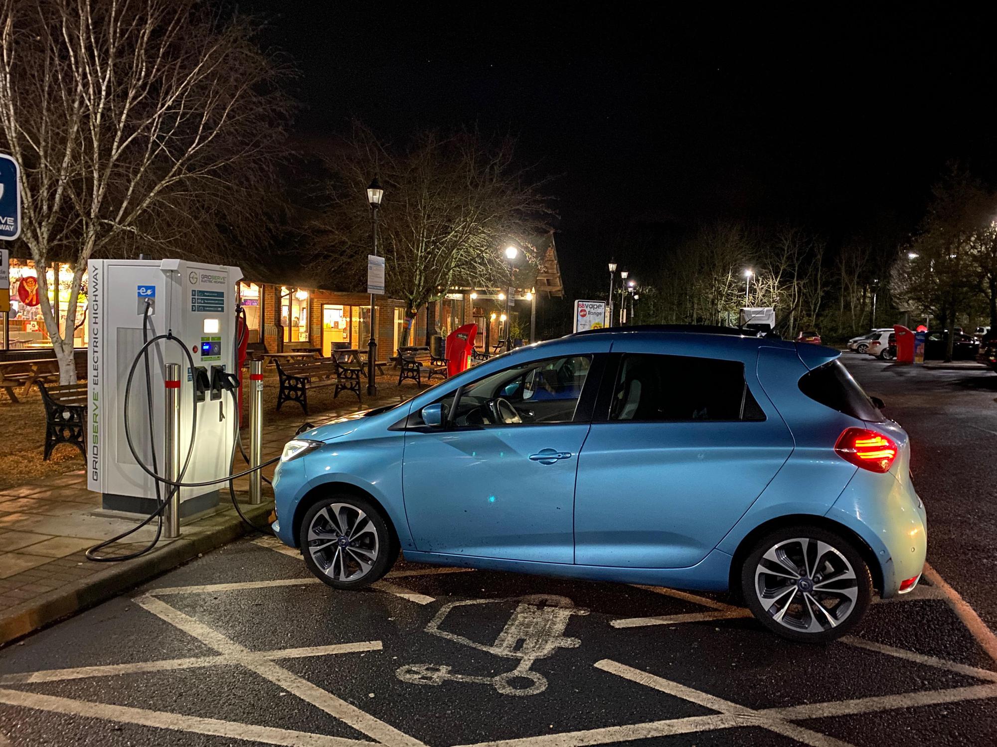 Maidstone Services M20 | Maidstone, England | EV Station