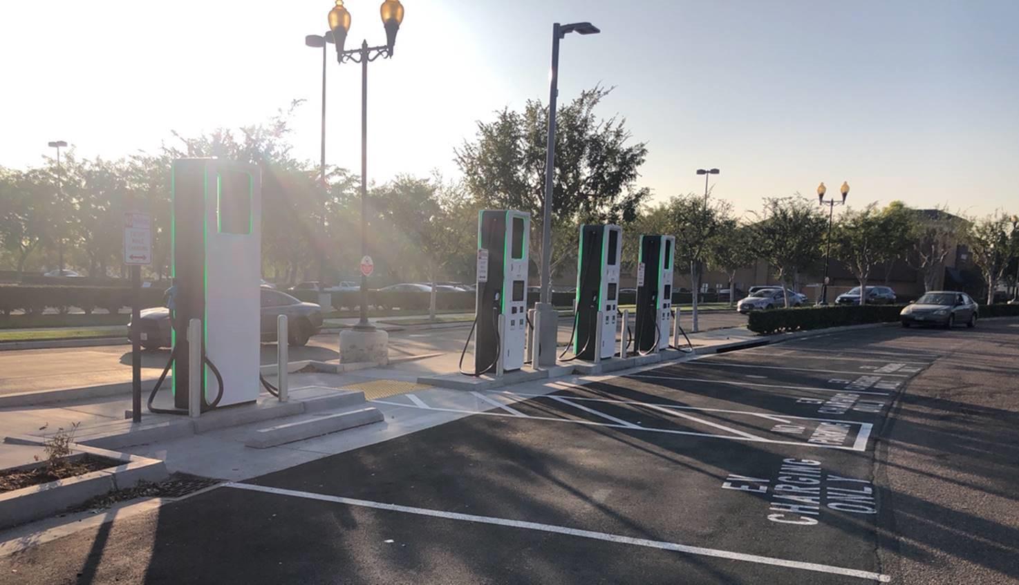 Amerige Heights Town Center - Target | Fullerton, CA | EV Station