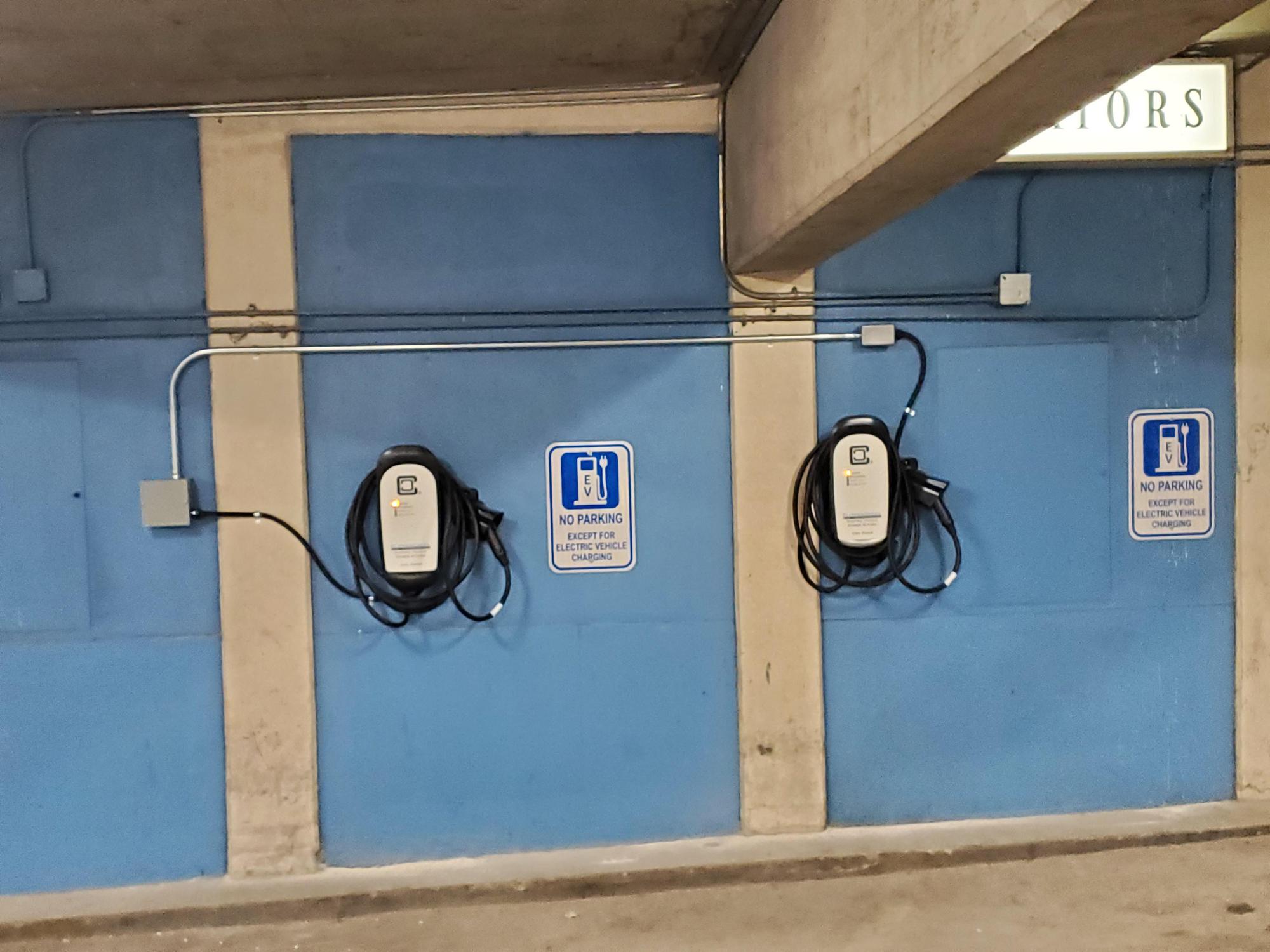 Parkade Plaza Parking Garage | Spokane, WA | EV Station