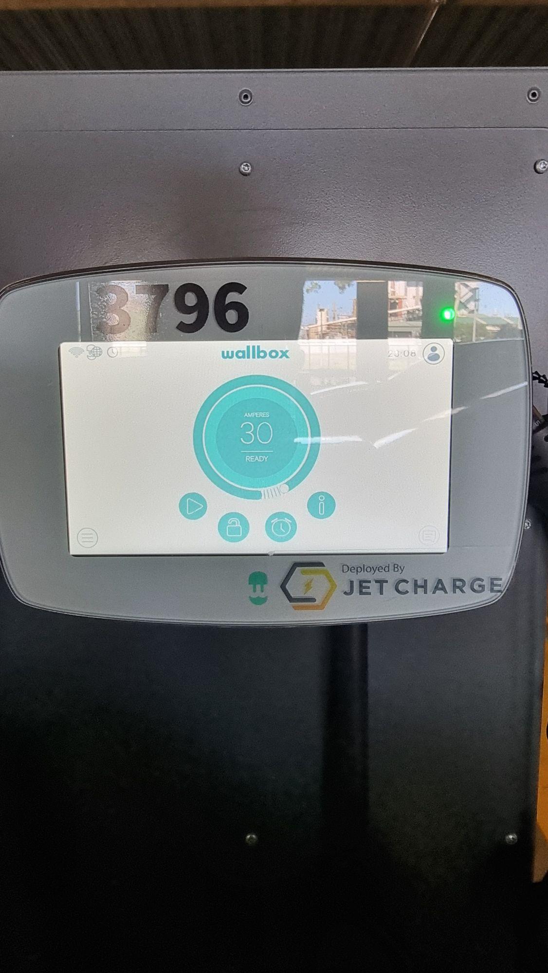 Springvale Homemaker Centre - Car Wash | Springvale, VIC | EV Station