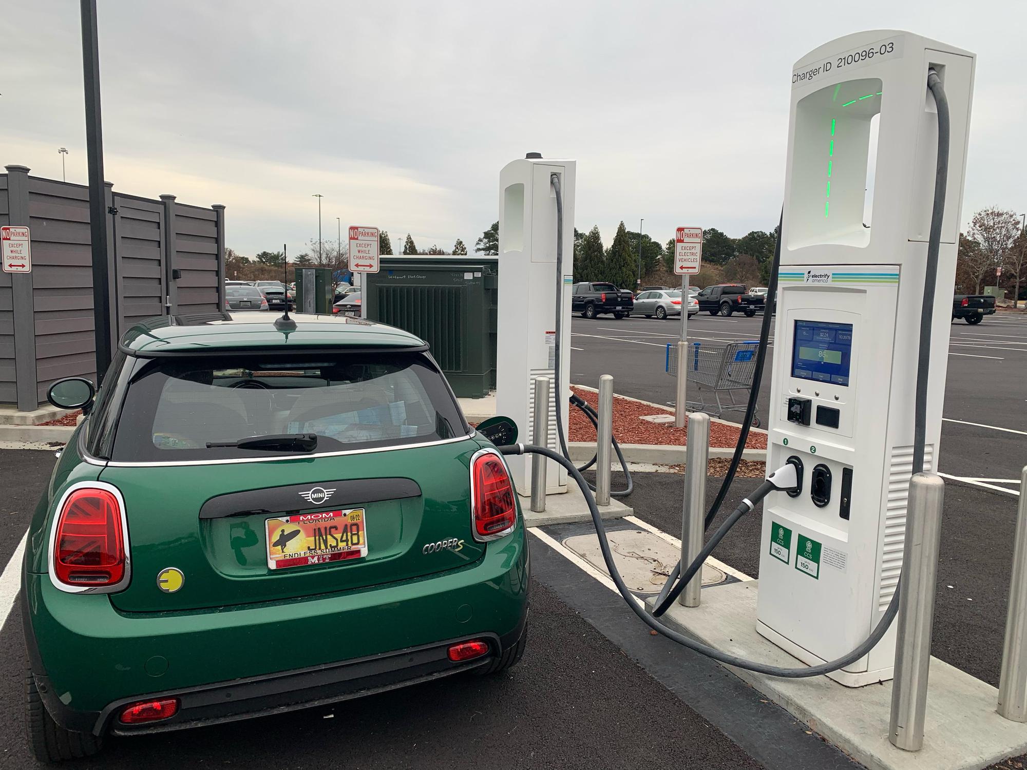 Walmart Supercenter | Stockbridge, GA | EV Station