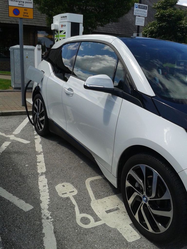 Chester Services M56 | M56 Junction 14, England | EV Station