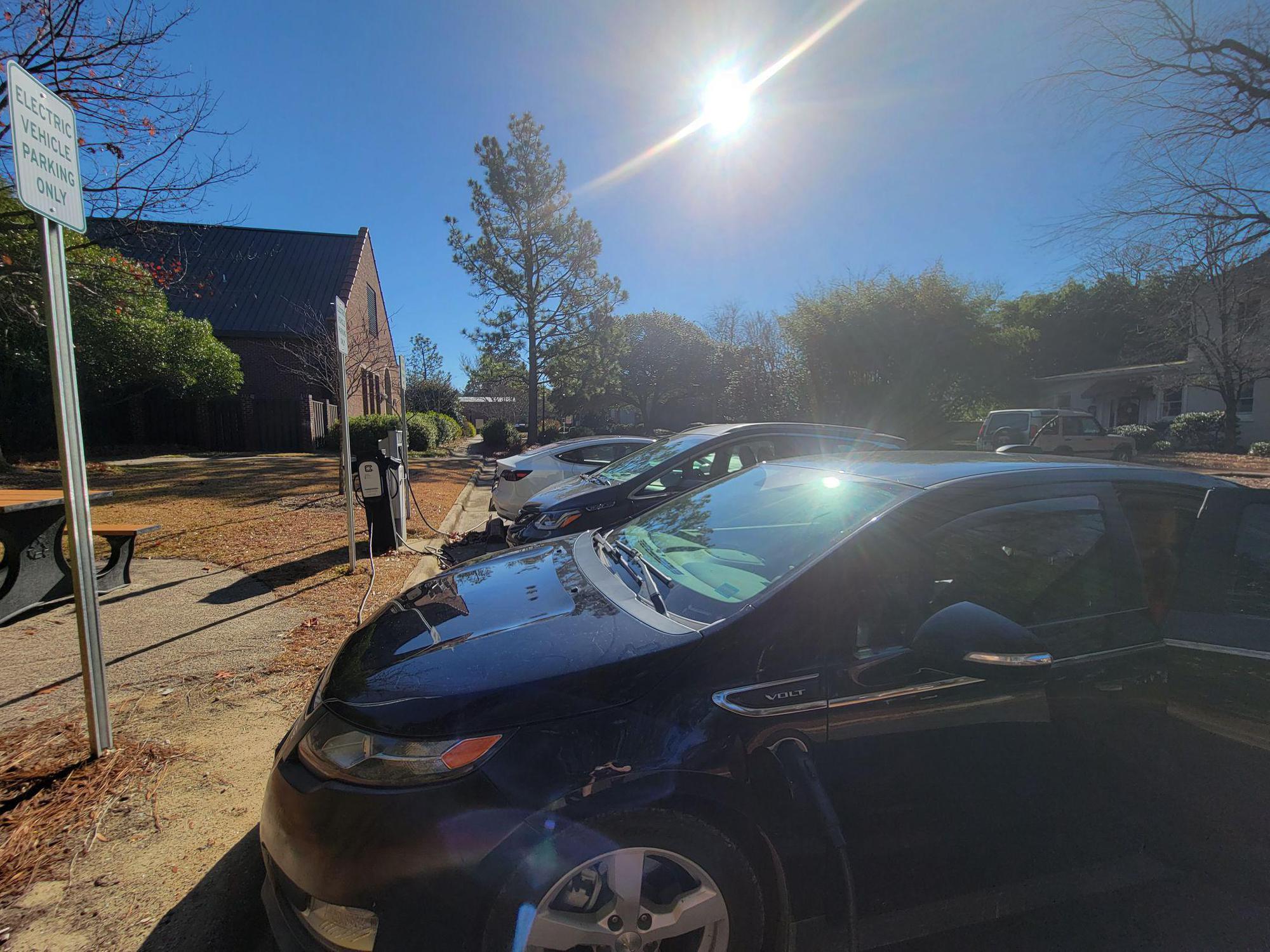 Southern Pines Public Library | Southern Pines, NC | EV Station