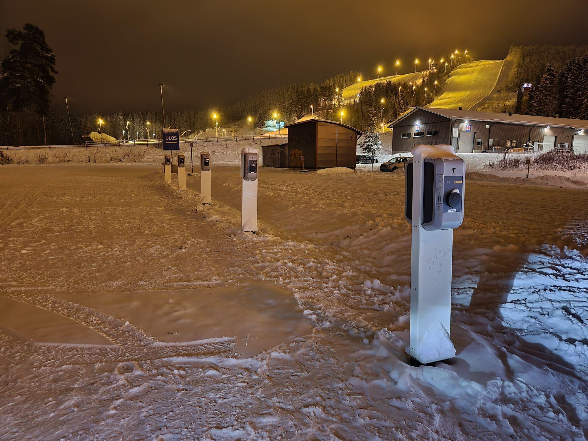 Himos Rinteet | Länsikeskuksentie 11, 42100 Länsi-Himos | EV Station