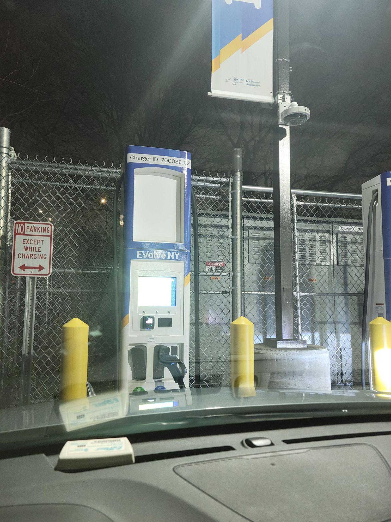 JFK Airport - Cell Phone Lot West | New York, NY | EV Station