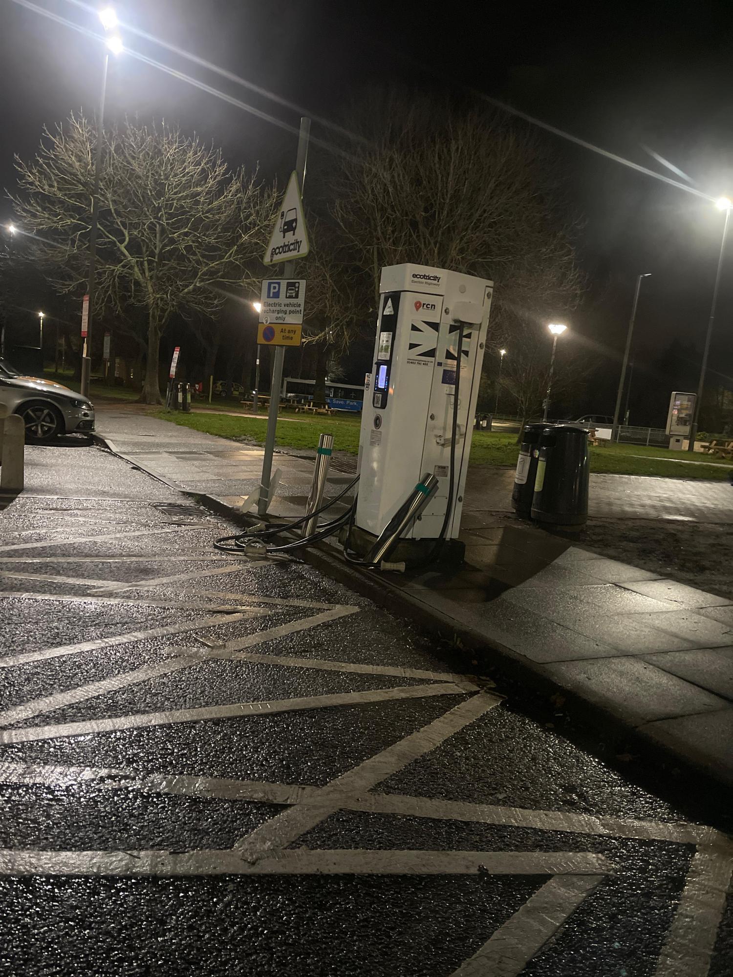 Corley Southbound Services M6 (1) | Welcome Break Services, M6 Motorway ...