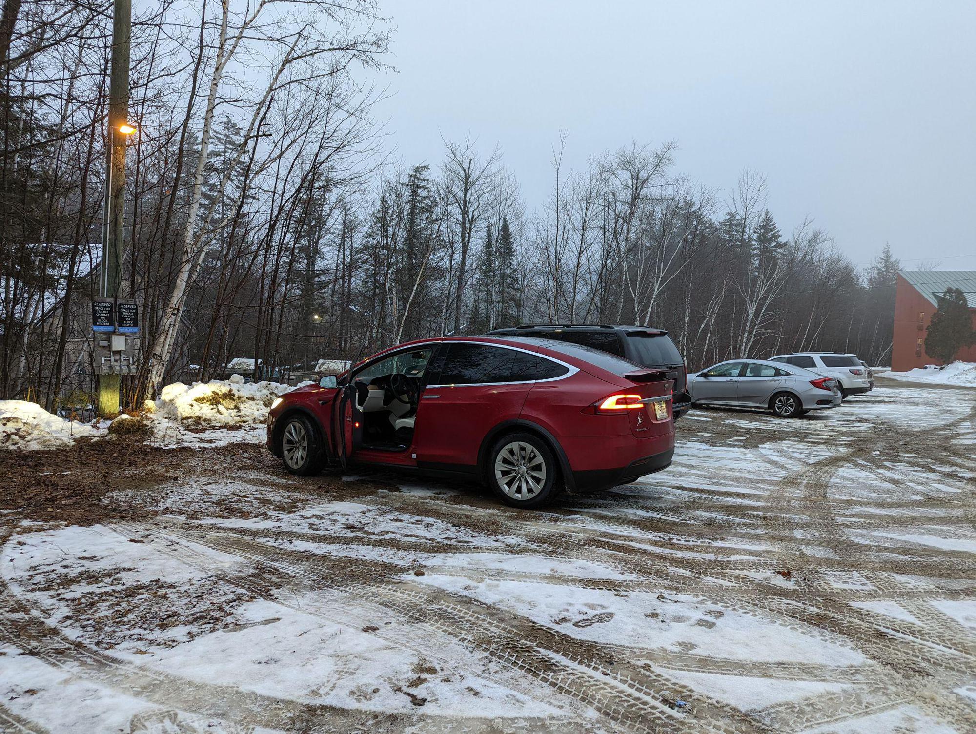 Snow Cap Inn | Newry, ME | EV Station