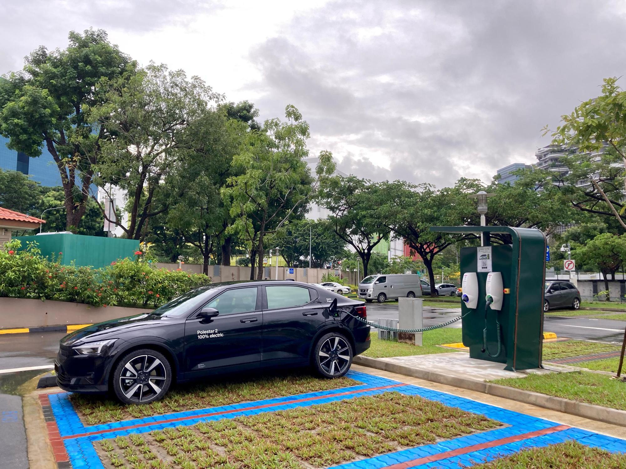 The Chevrons | 48 Boon Lay Way, Singapore 609961 | EV Station