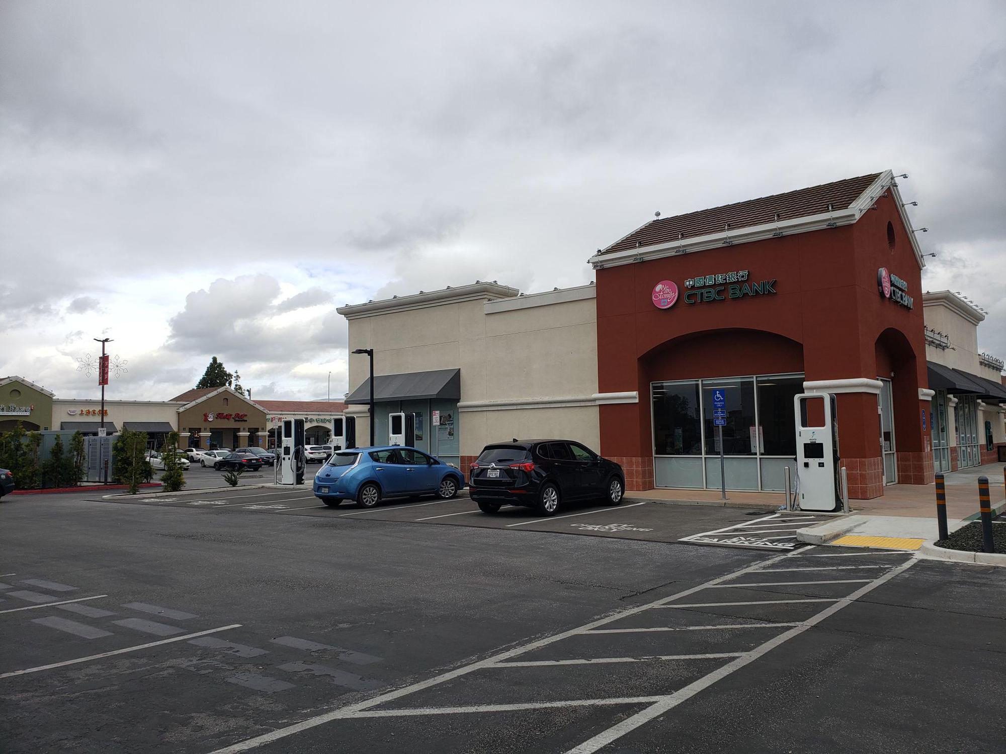 Milpitas Square (1) | Milpitas, CA | EV Station