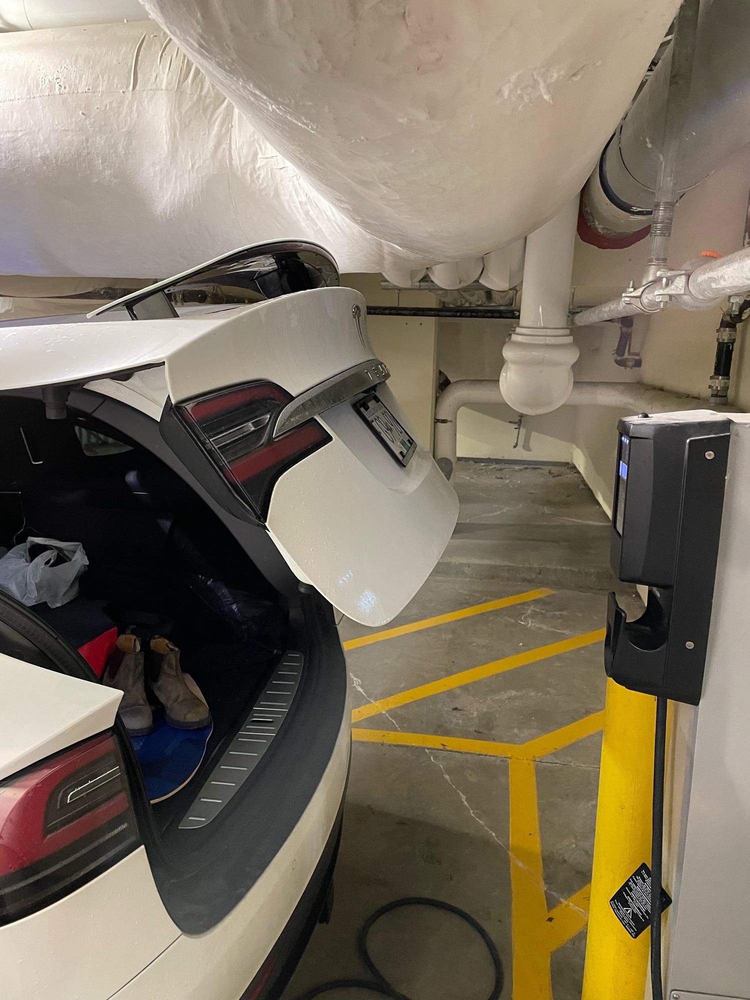 Delbrook Community Recreation Centre | North Vancouver, BC | EV Station