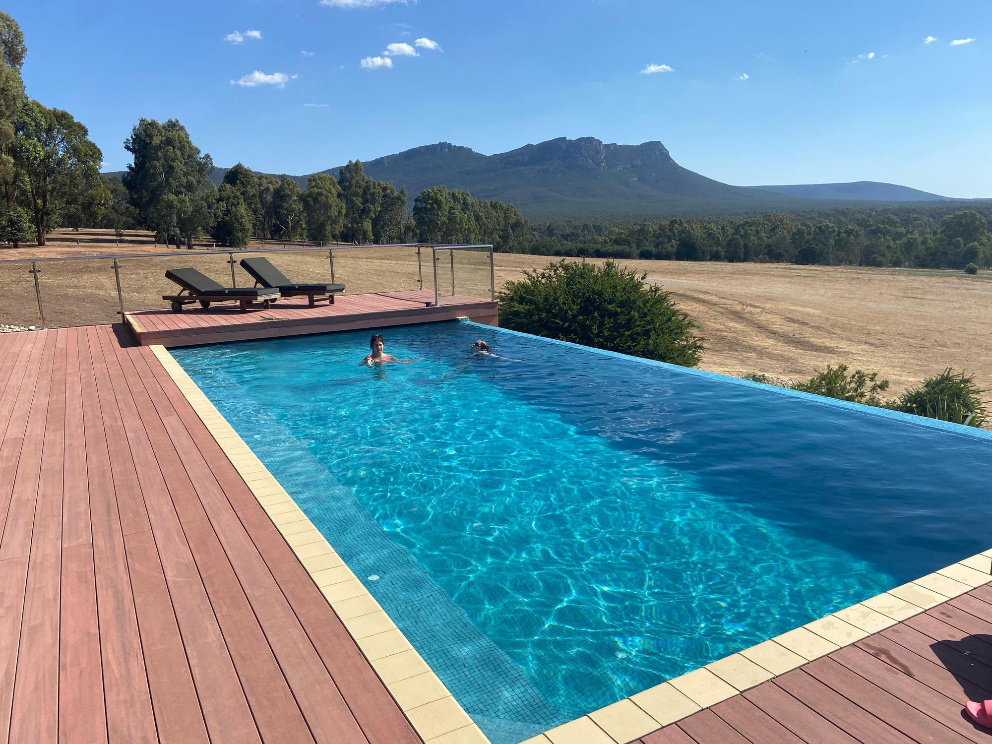 Meringa Springs - Small Luxury Lodge | Wartook, VIC | EV Station