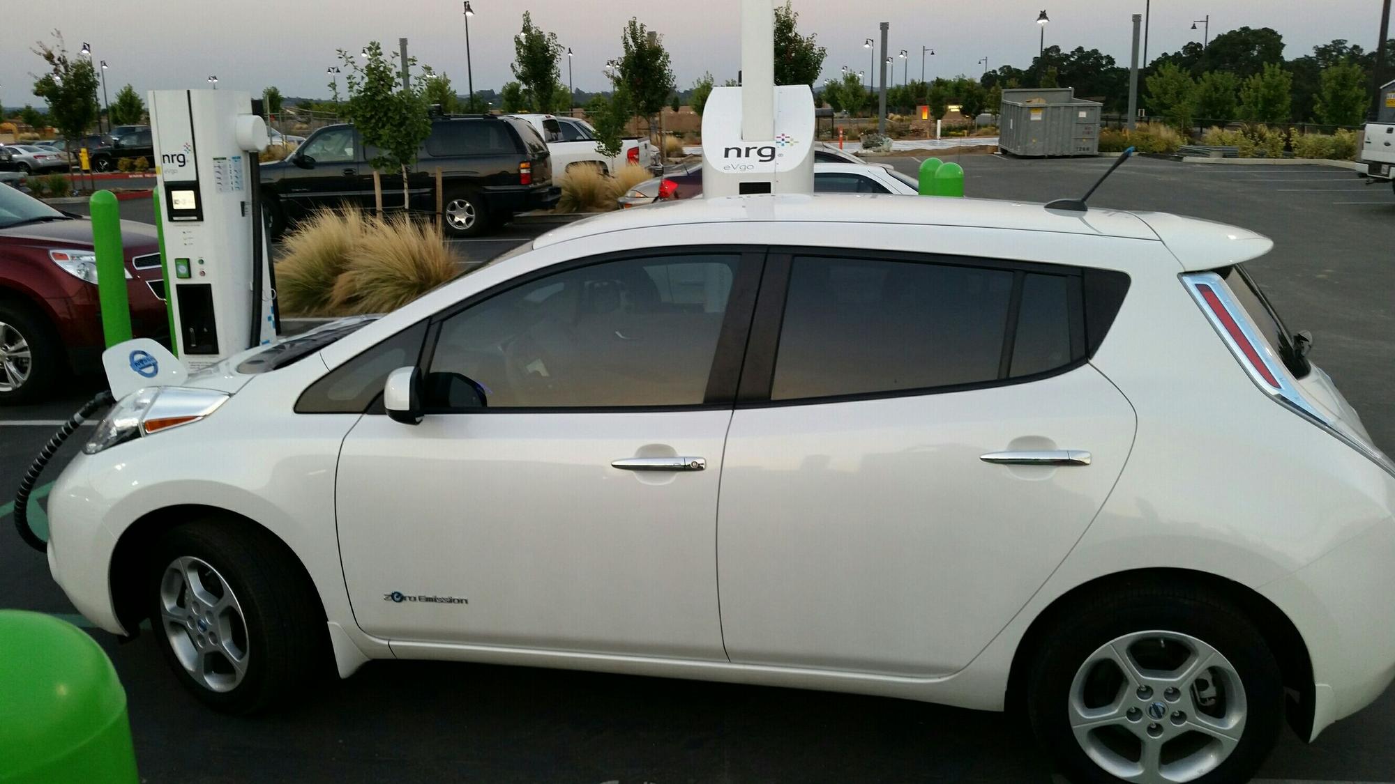 Rocklin Commons - Panda Express | Rocklin, CA | EV Station