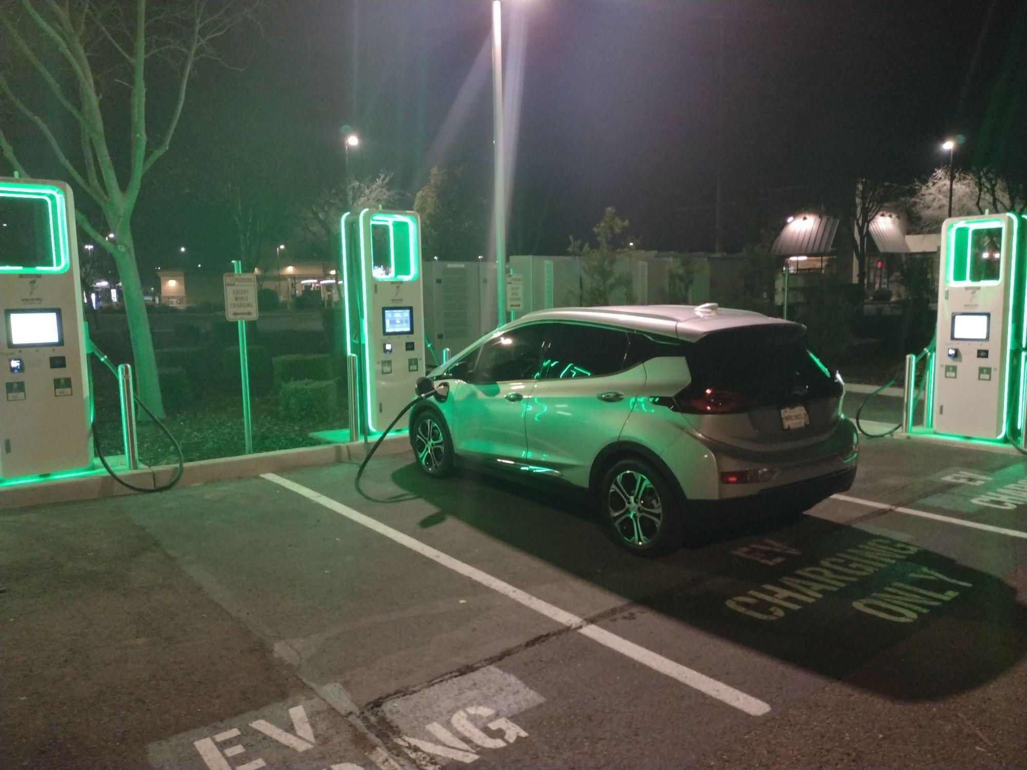 Stonecreek Plaza - Target | Los Banos, CA | EV Station