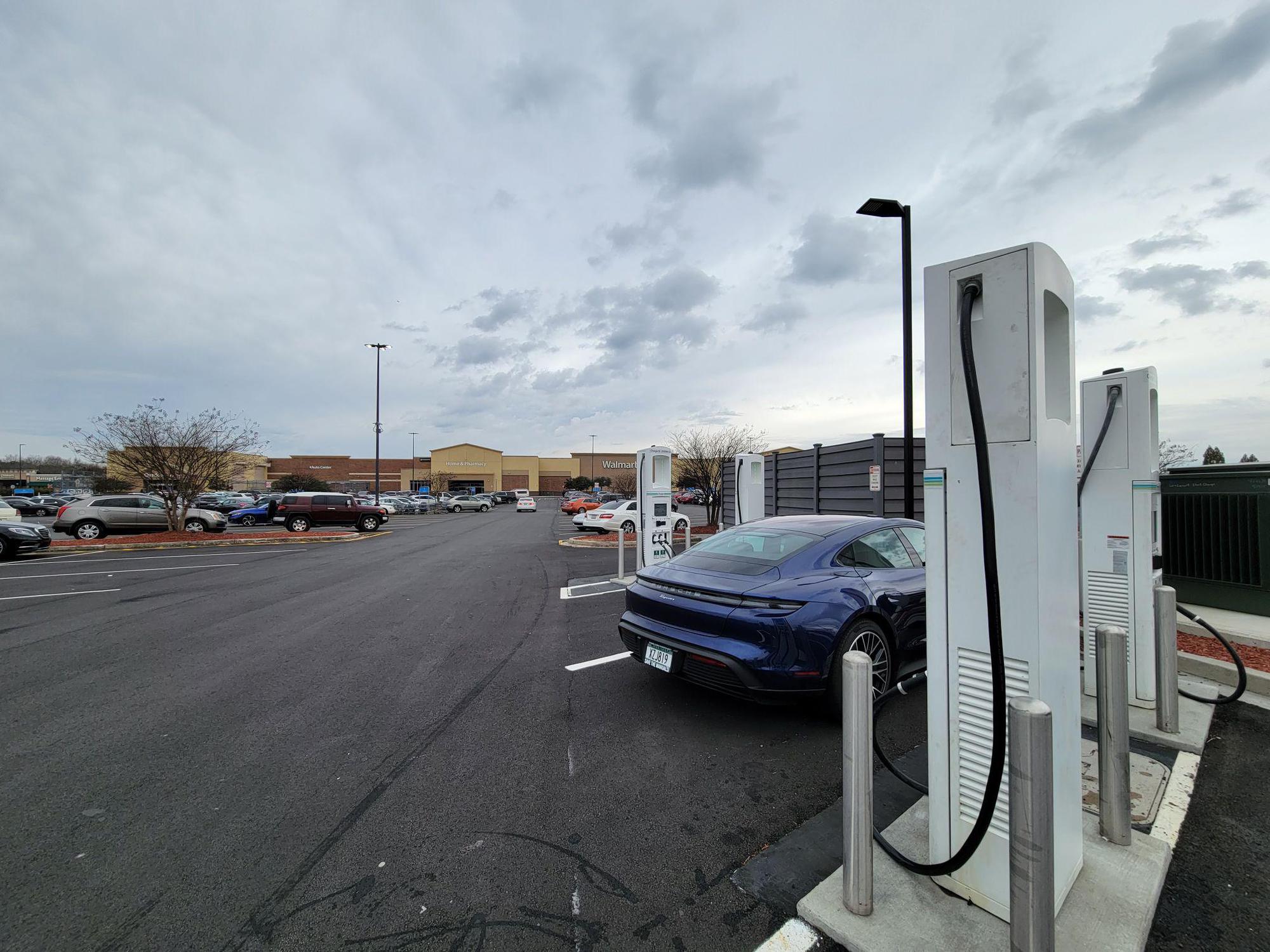 Walmart Supercenter | Stockbridge, GA | EV Station