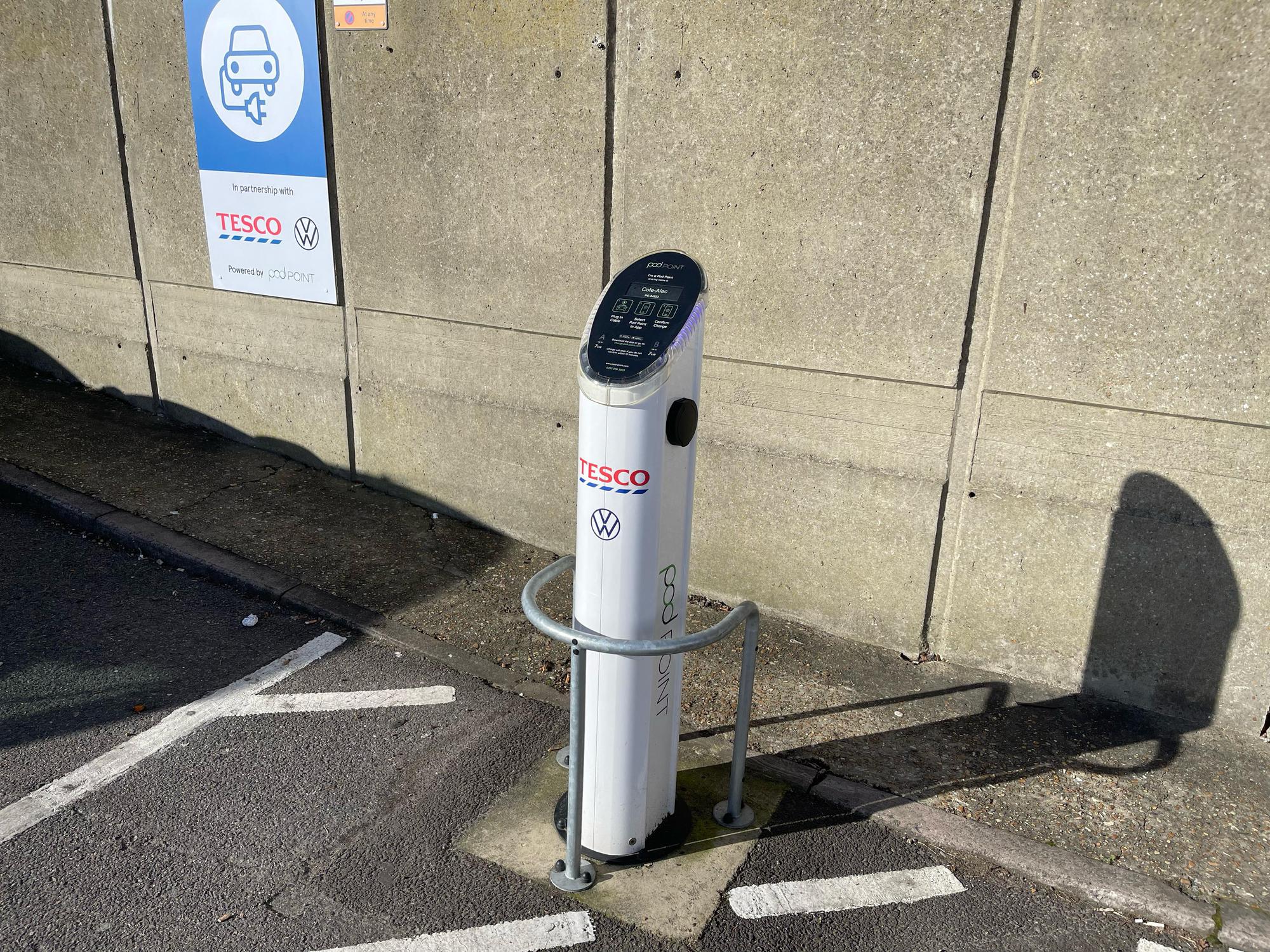 Tesco Superstore Strood | 4 Charles St, Rochester ME2 2DE, UK | EV Station