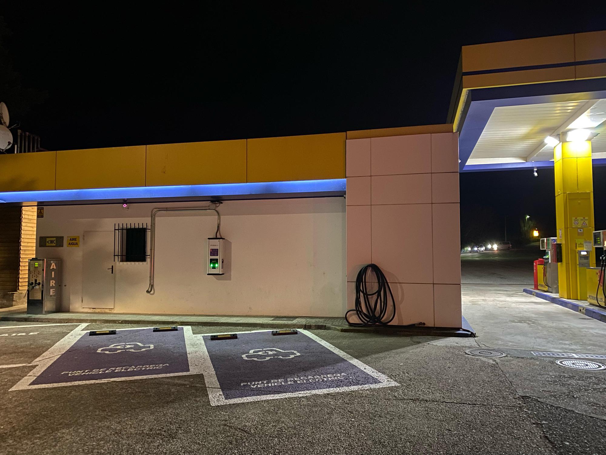 Petromiralles EnelX | Cercs, CT | EV Station