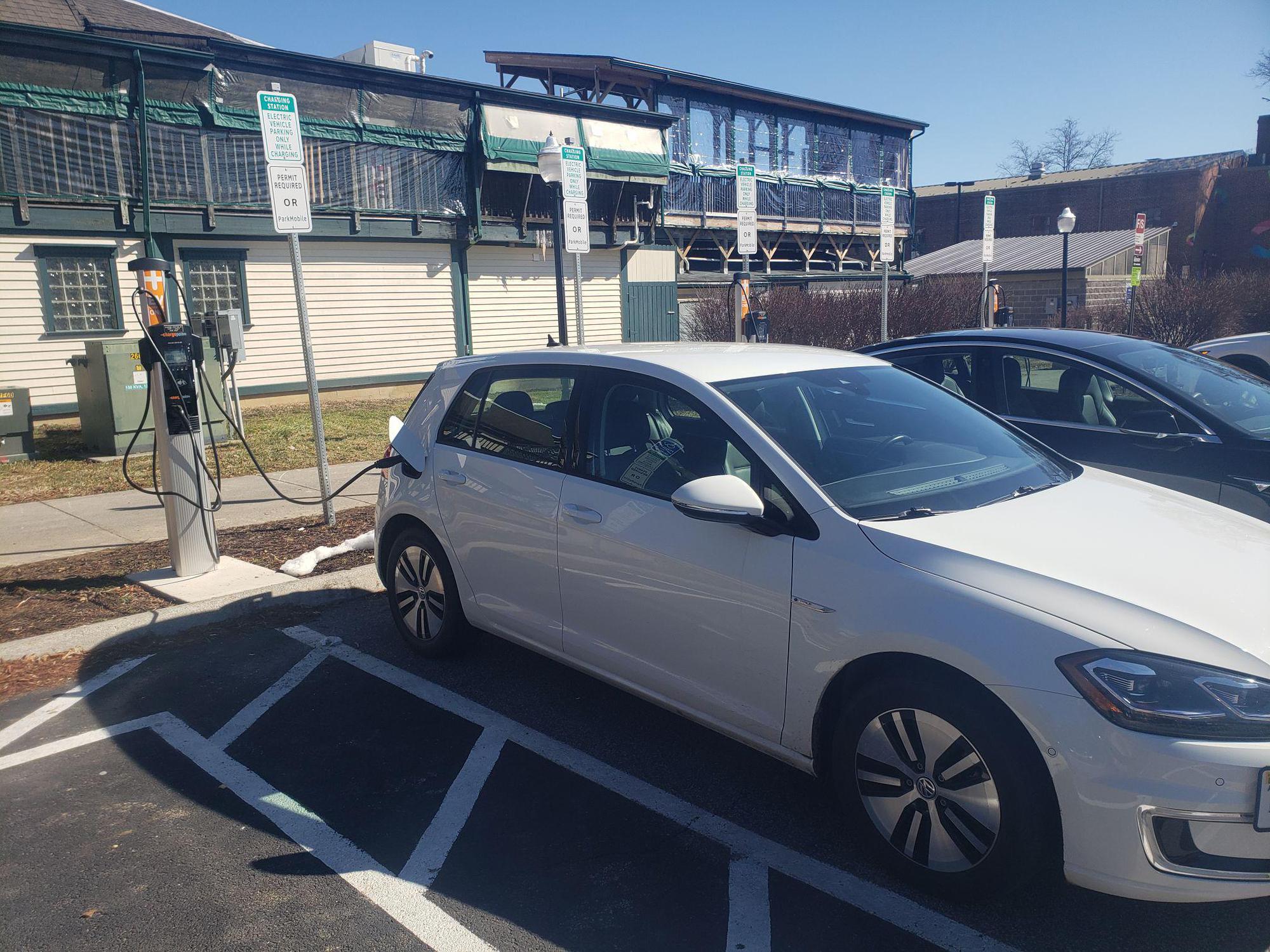 Virginia Tech - Squires Parking Lot | Blacksburg, VA | EV Station