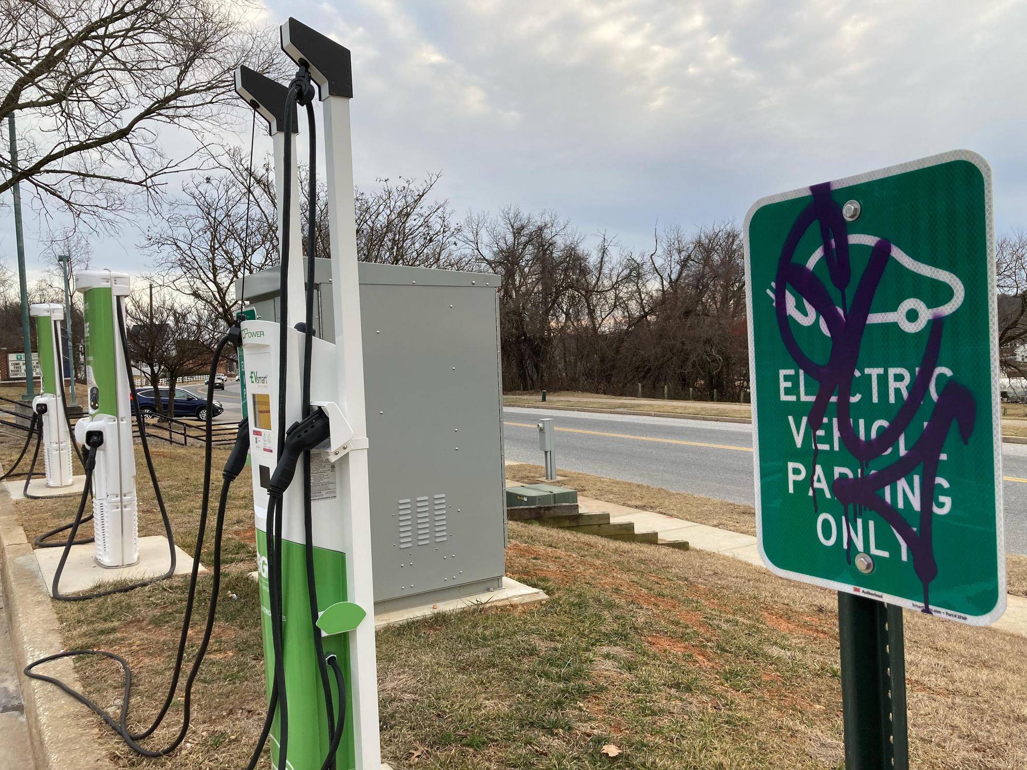 BGE EVsmart - Cockeysville Branch Library | Cockeysville, MD | EV Station