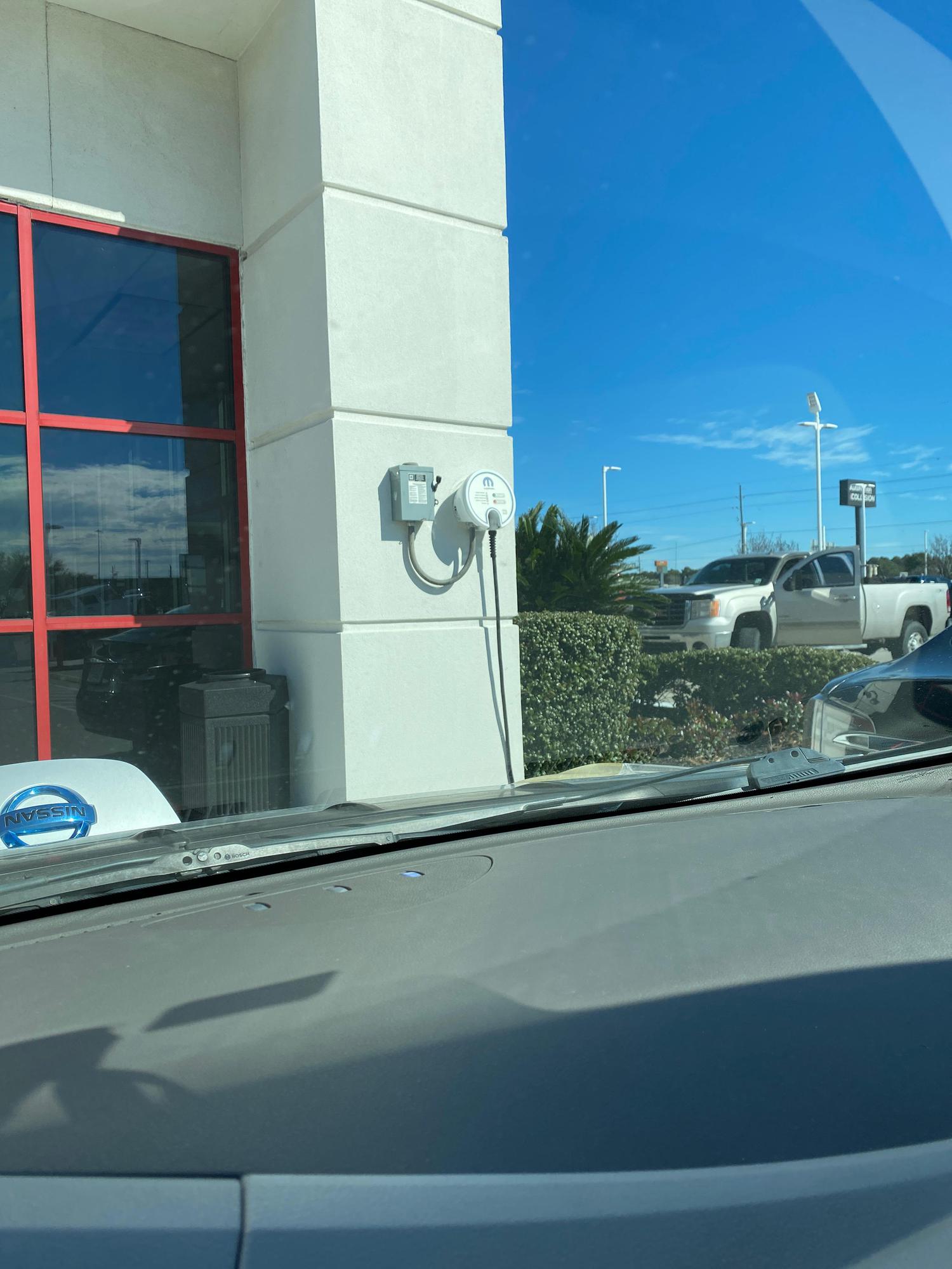 AutoNation Chrysler Dodge Jeep RAM Spring (1) | Spring, TX | EV Station