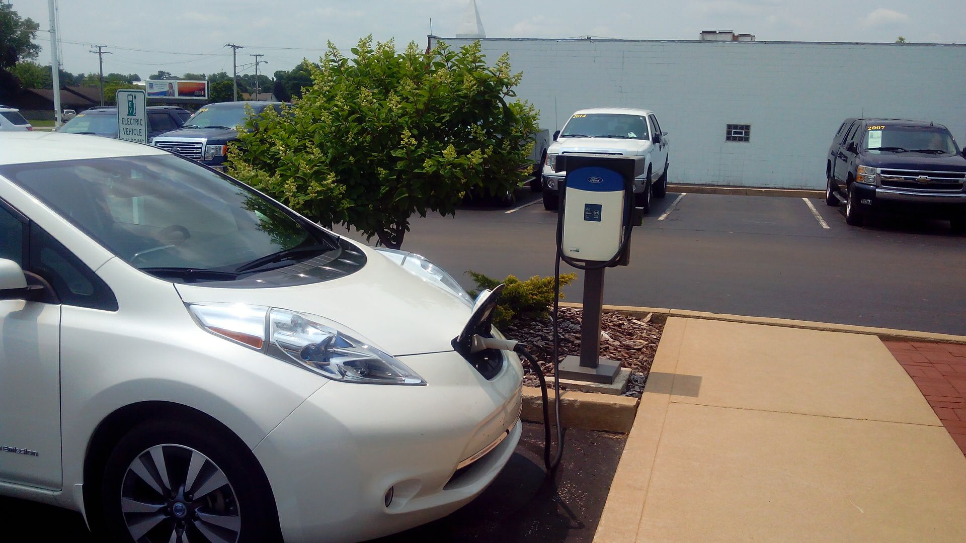 Oliver Ford | Plymouth, IN | EV Station