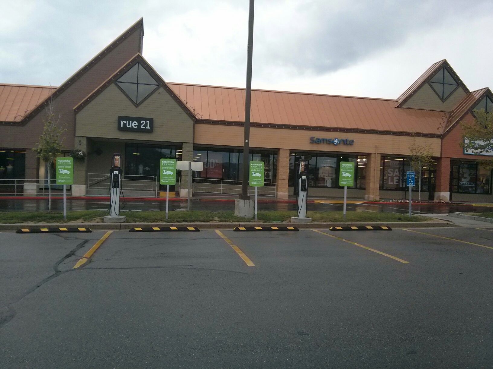 Outlets Park City | Park City, UT | EV Station