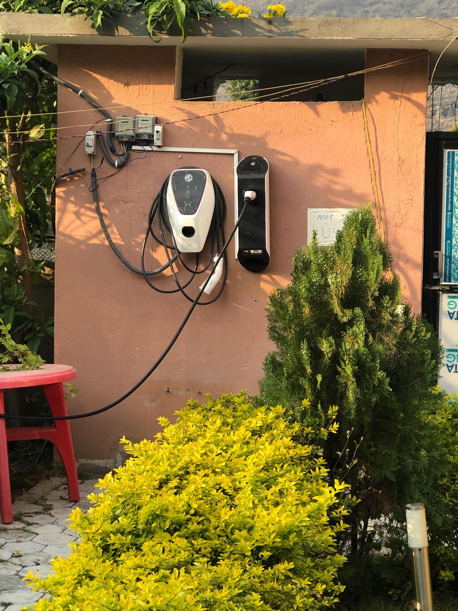 Akshit Resort and Rafting MG ZS EV 7KW/40kw AC CHARGER | Purano ...