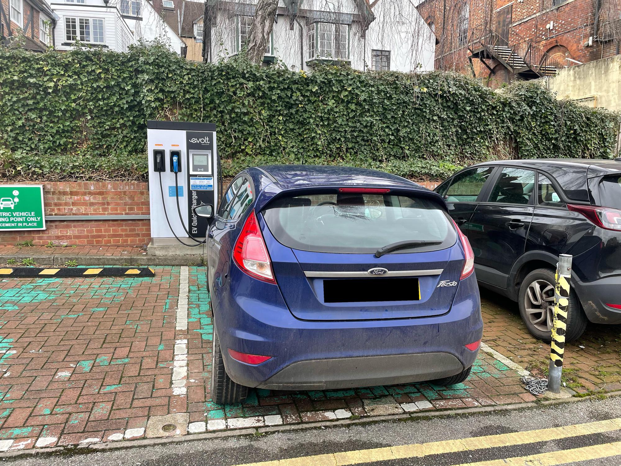 Civic Offices Bridge Street | Reading, England | EV Station